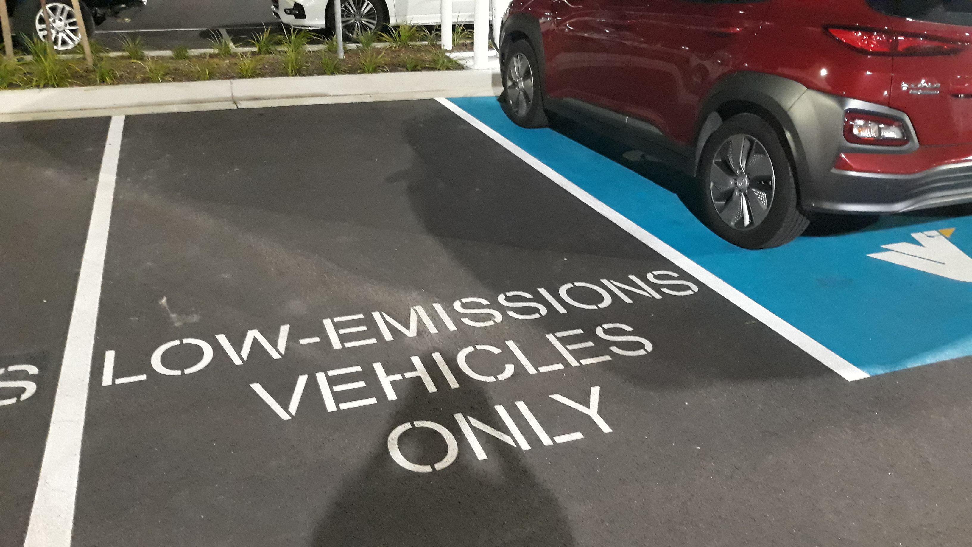 Caddens Corner Shopping Centre | Caddens, NSW | EV Station