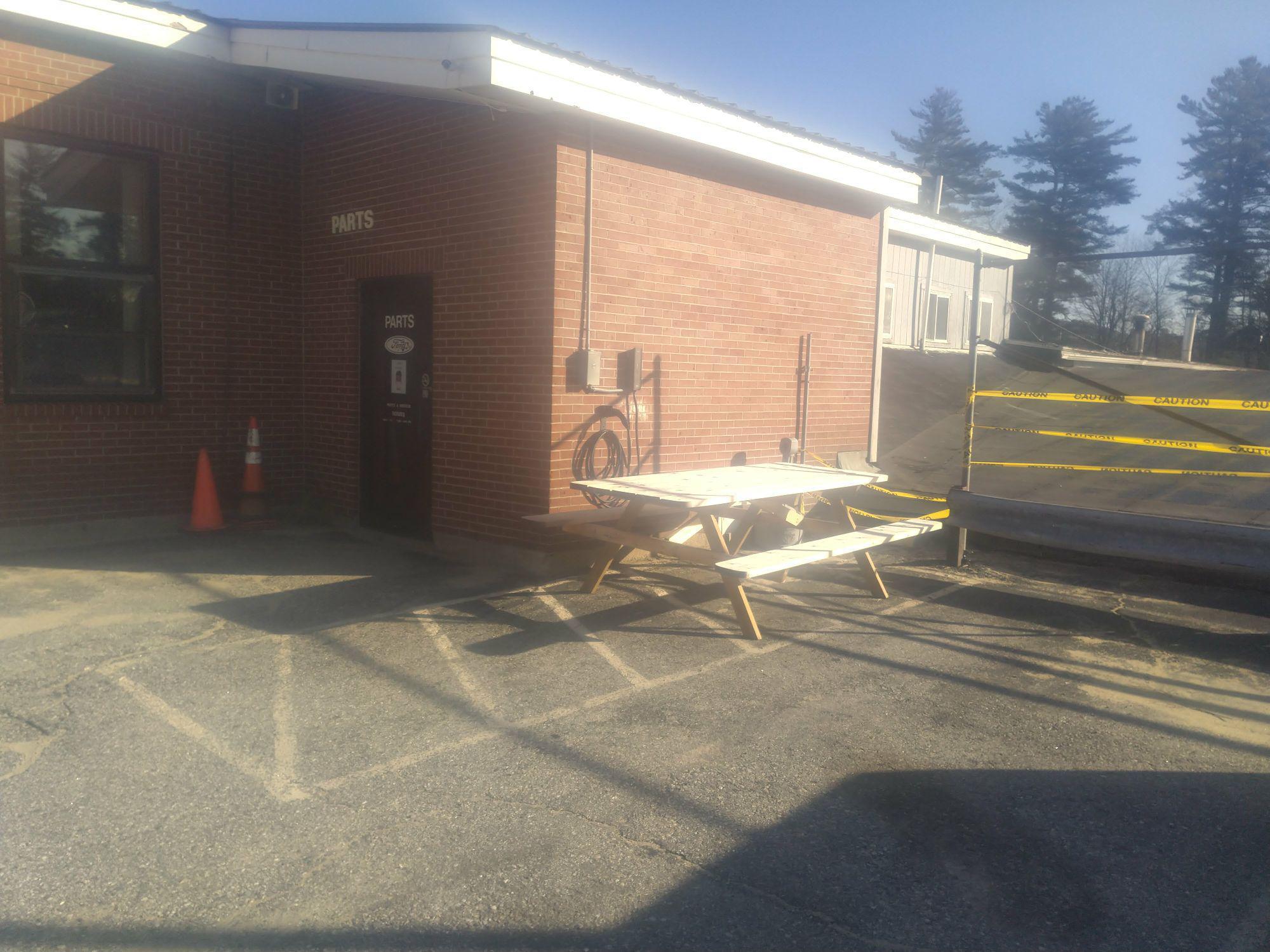 Ripley & Fletcher Ford | Paris, ME | EV Station