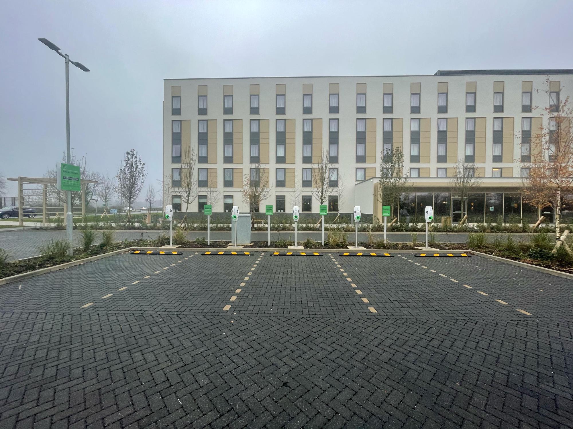 Holiday Inn Express | Gateway Business Park, Wendlebury Rd, Bicester ...