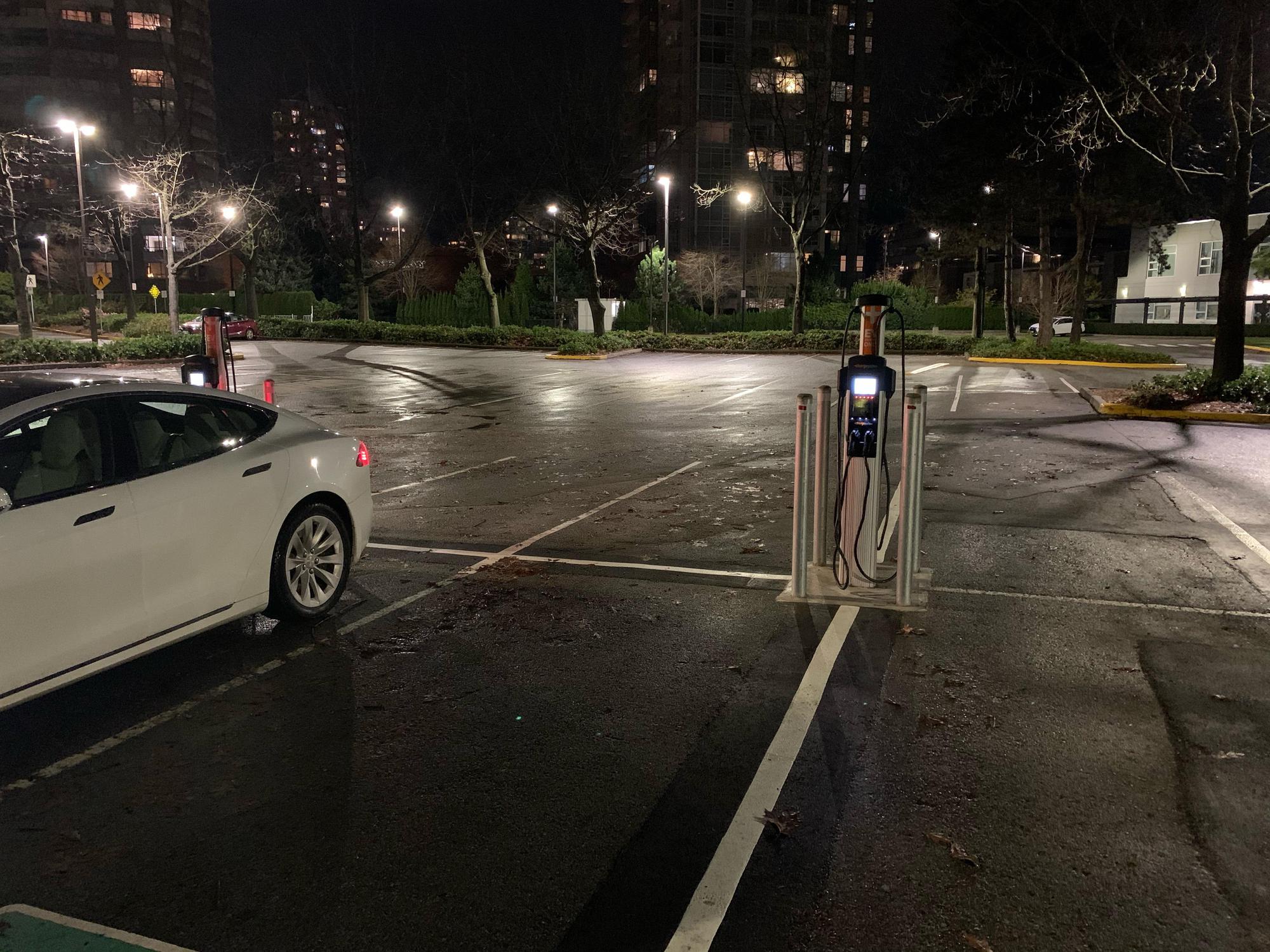 Bonsor Recreation Complex | Burnaby, BC | EV Station