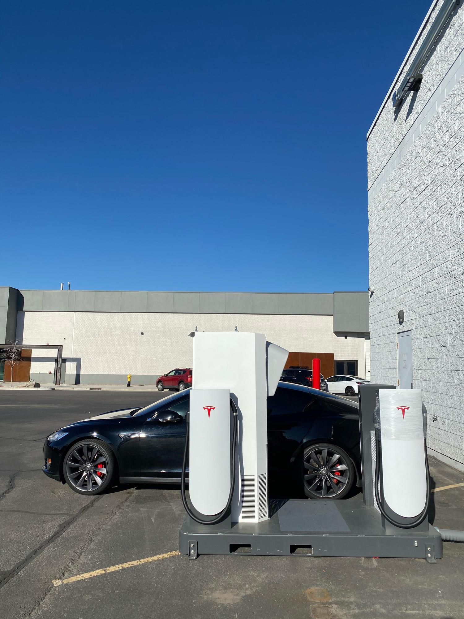 Tesla Service Center Salt Lake City (1) | Salt Lake City, UT | EV Station