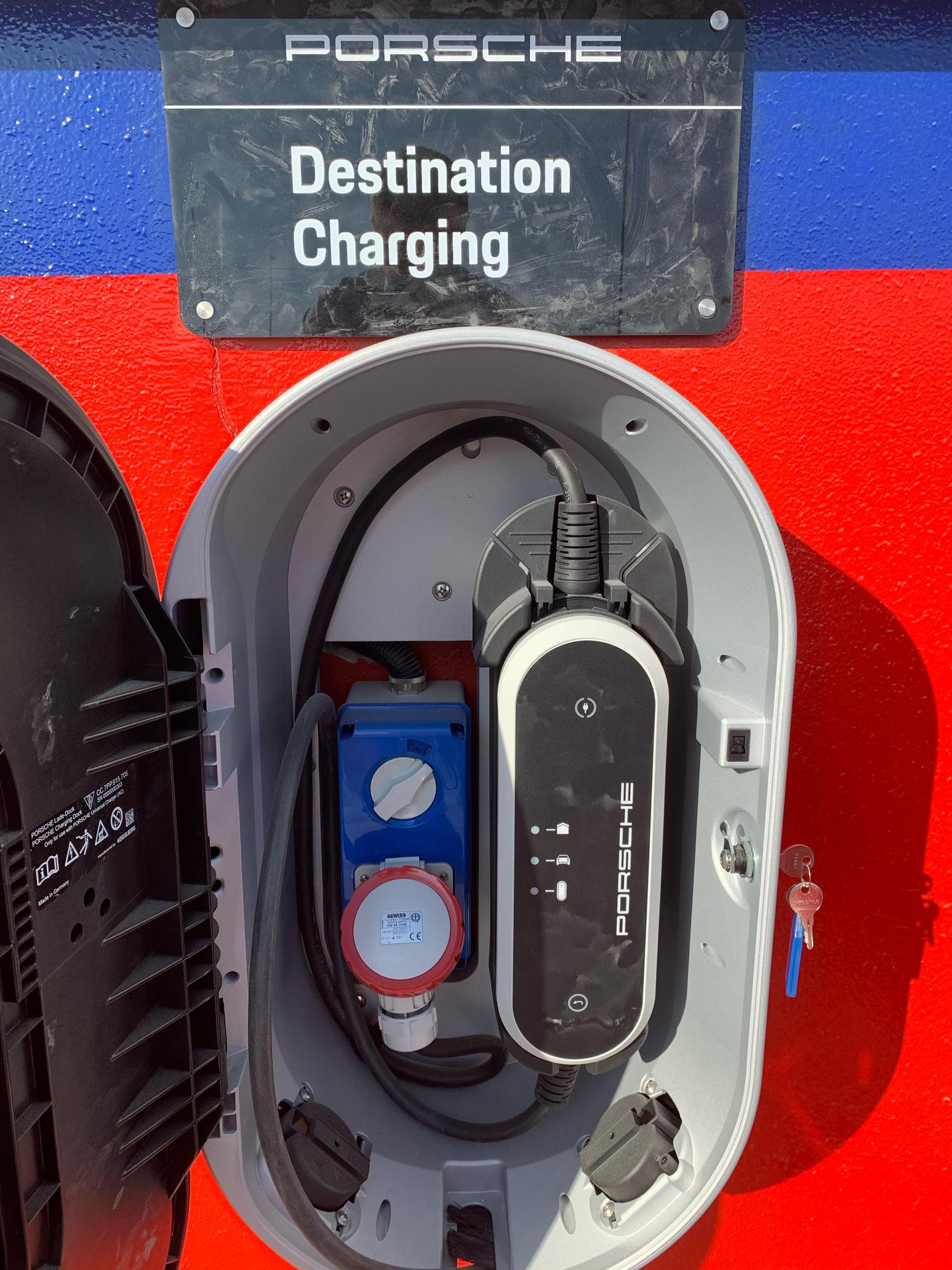 Dubai Autodrome Porsche Destination Charger | دبي, دبي | EV Station