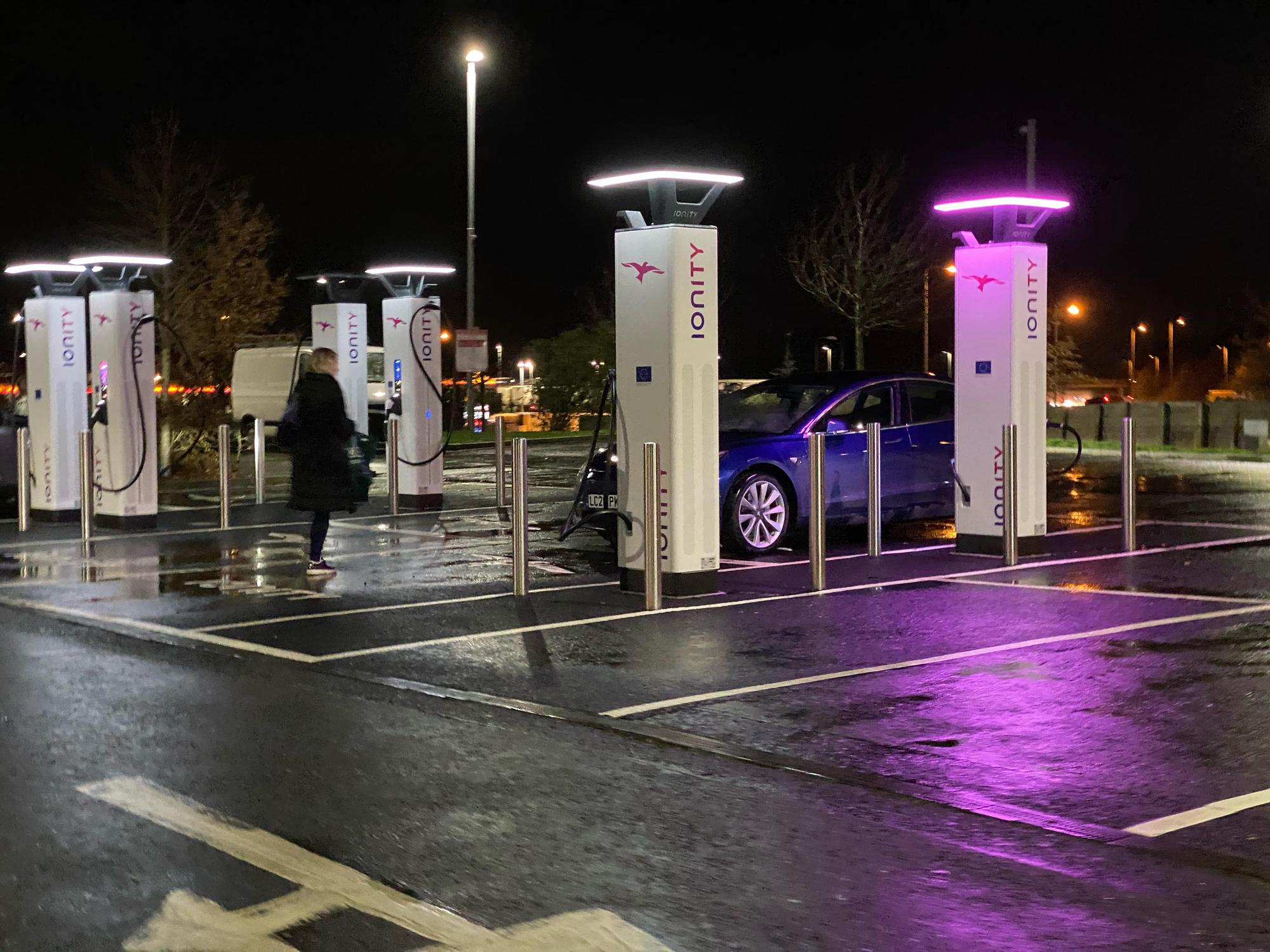 Cobham Services M25 (2) | Downside, England | EV Station