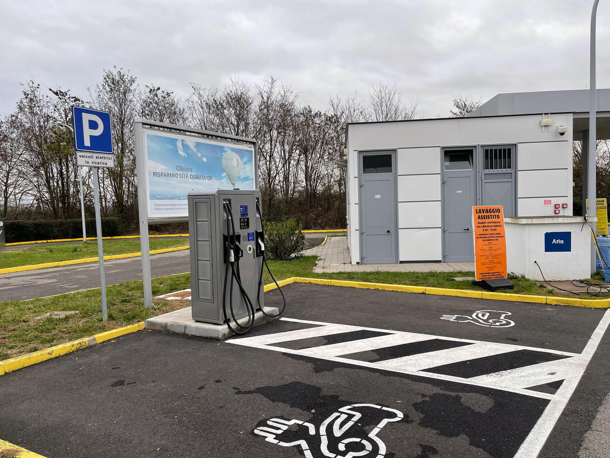 Enel X Way Italia | Cornate d'Adda, Lombardia | EV Station