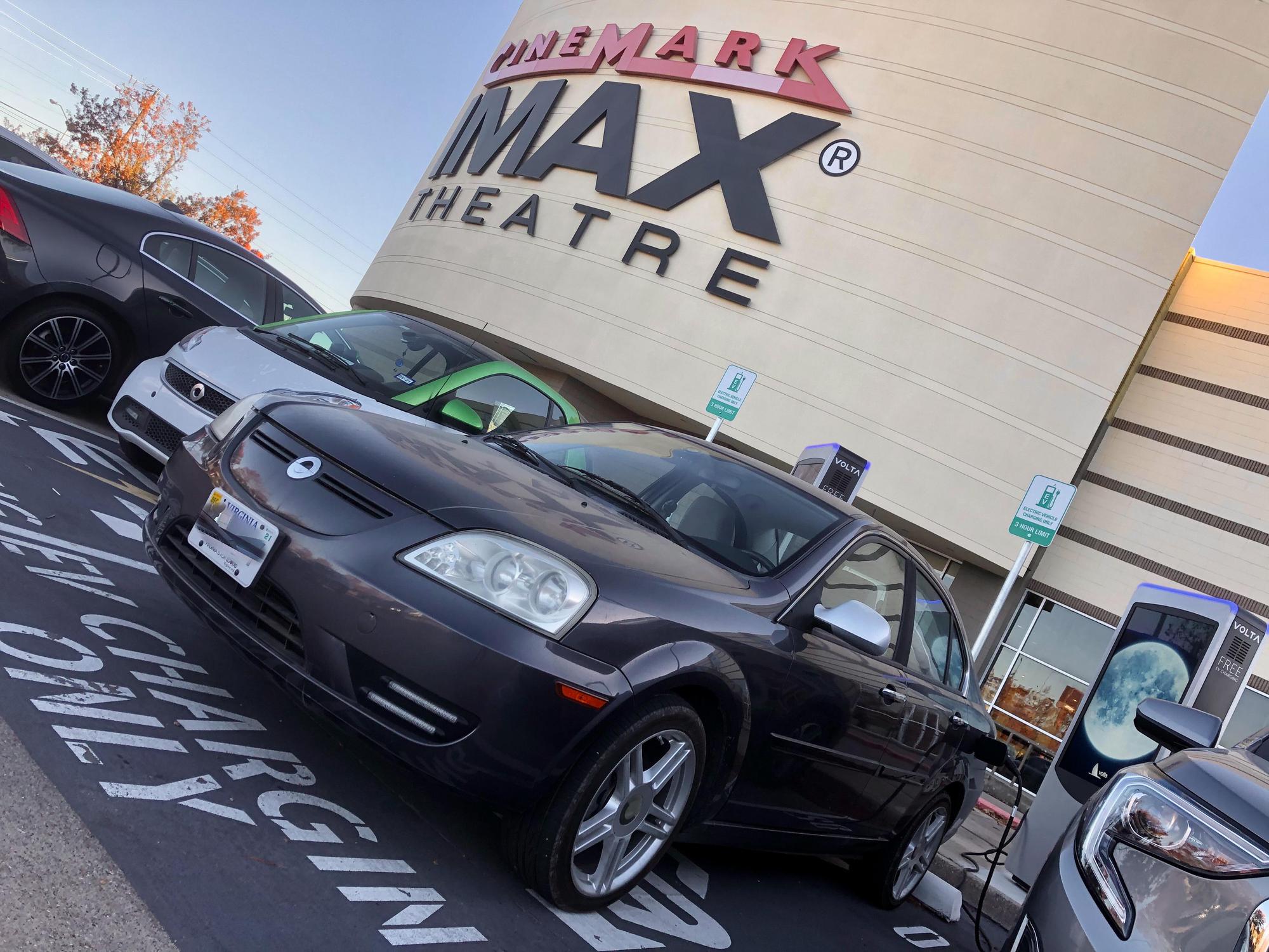 Cinemark 17 IMAX | Dallas, TX | EV Station