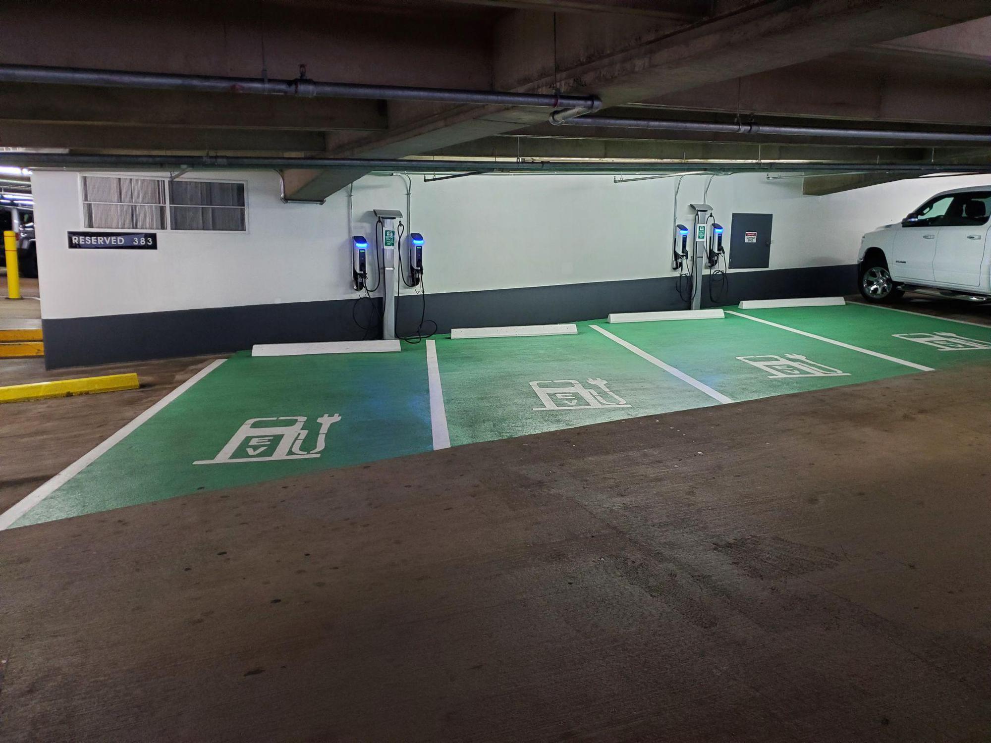 601 Travis Garage | Houston, TX | EV Station