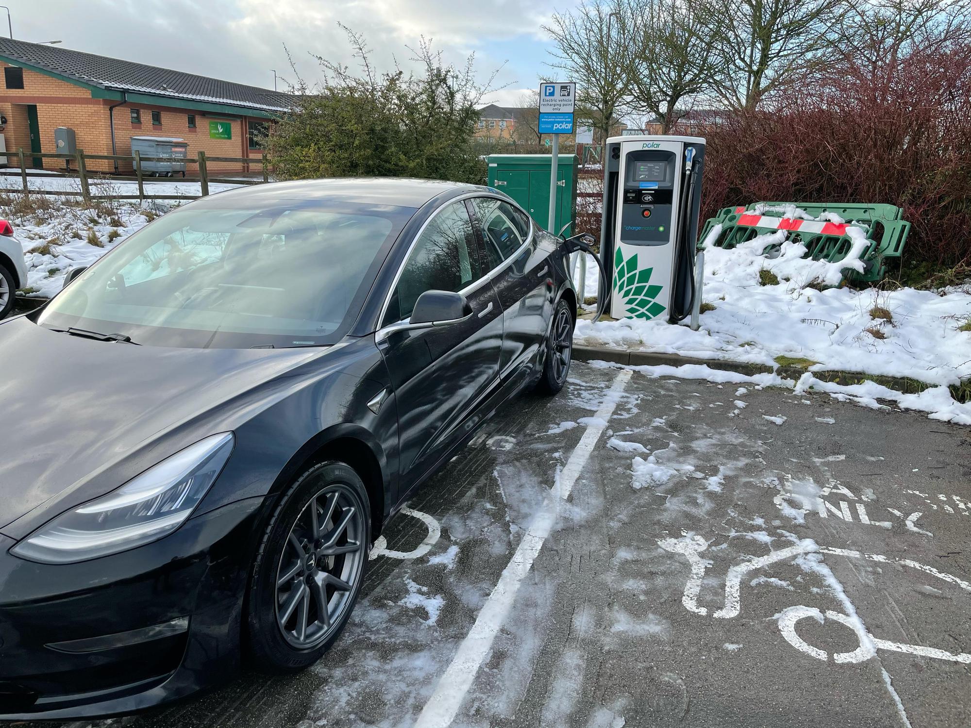 The Treble Bob/ibis Hotel | Barlborough, England | EV Station