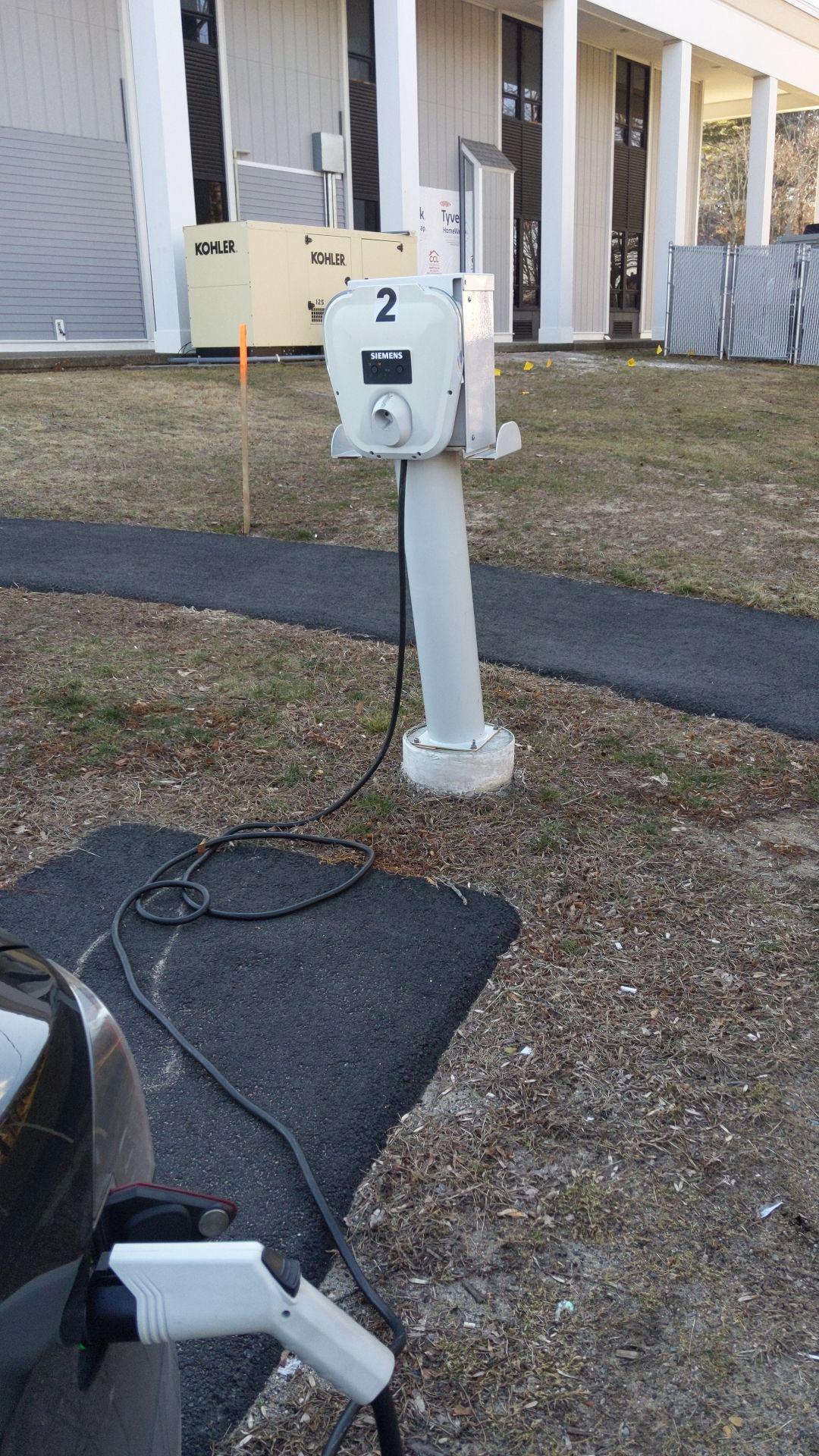 Marshfield Town Hall | Marshfield, MA | EV Station
