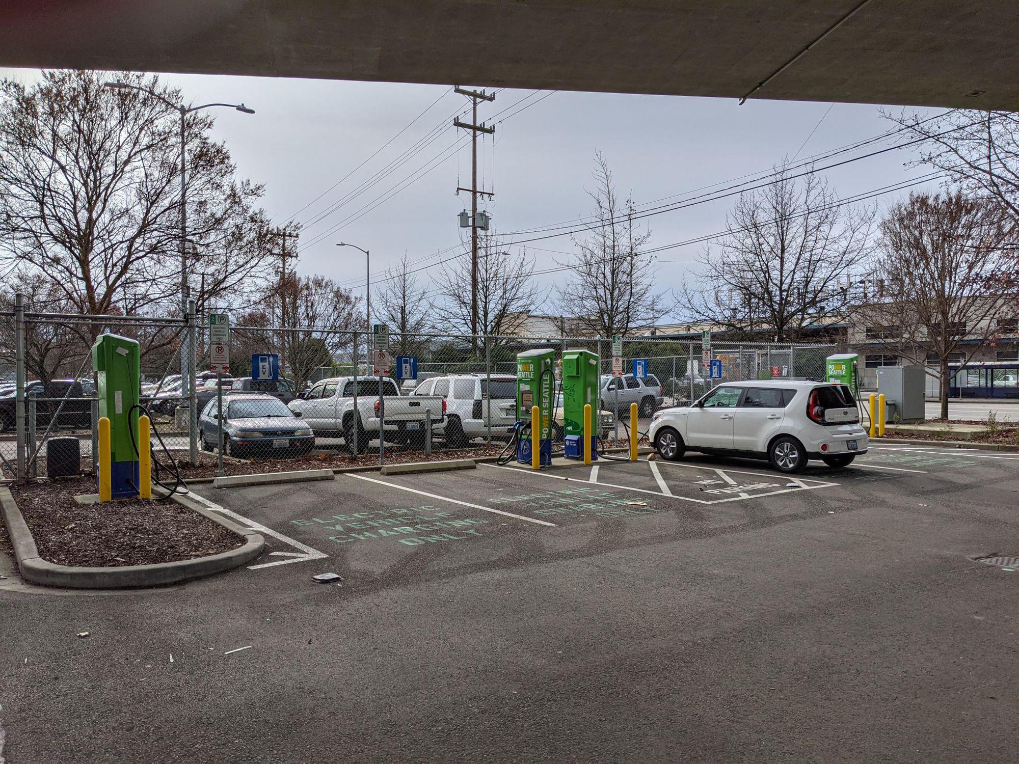 Seattle City Light South Service Center | Seattle, WA | EV Station