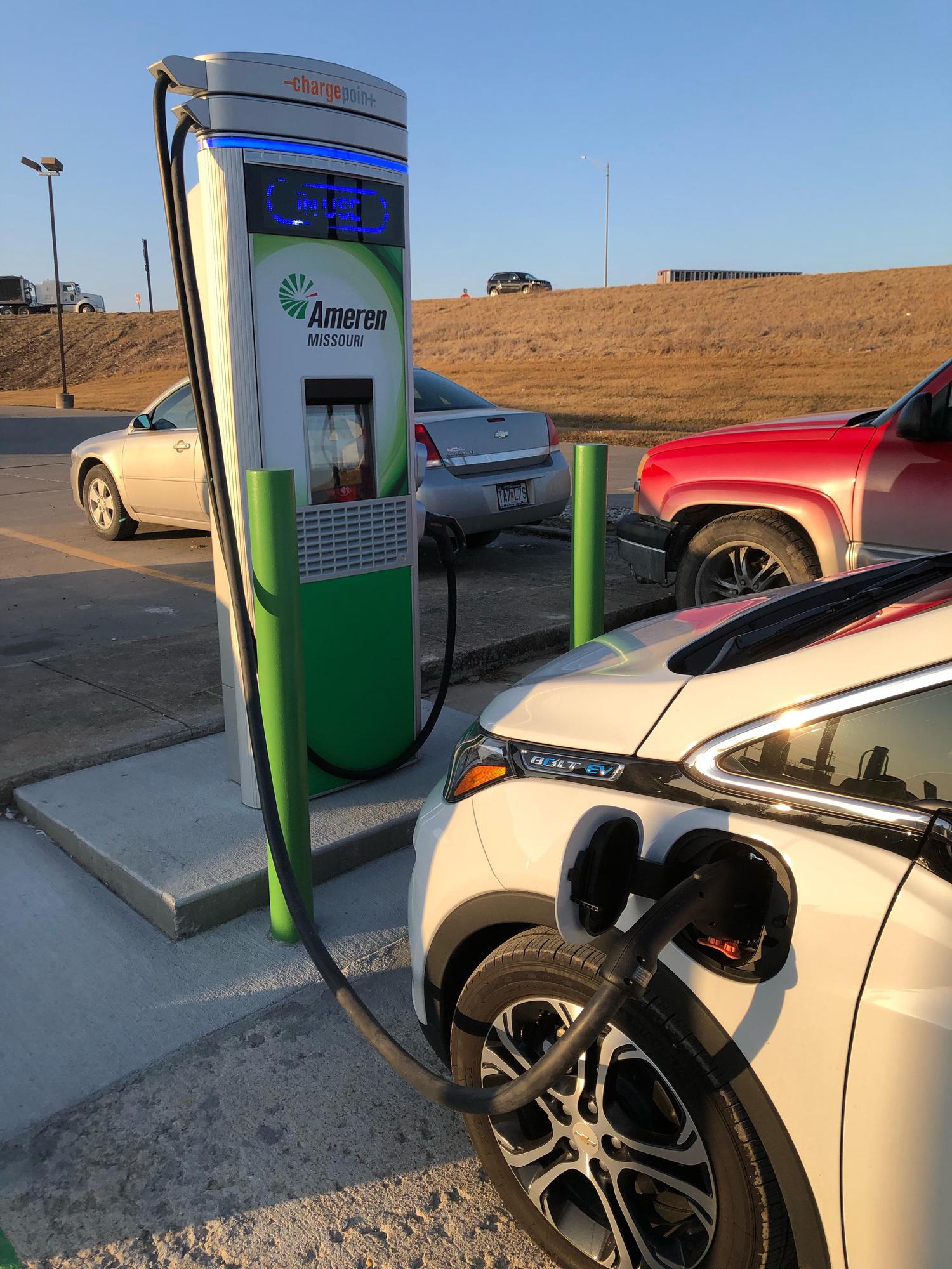 Ayerco | Bowling Green, MO | EV Station