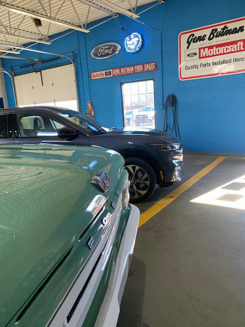 Gene Butman Ford | Ypsilanti, MI | EV Station