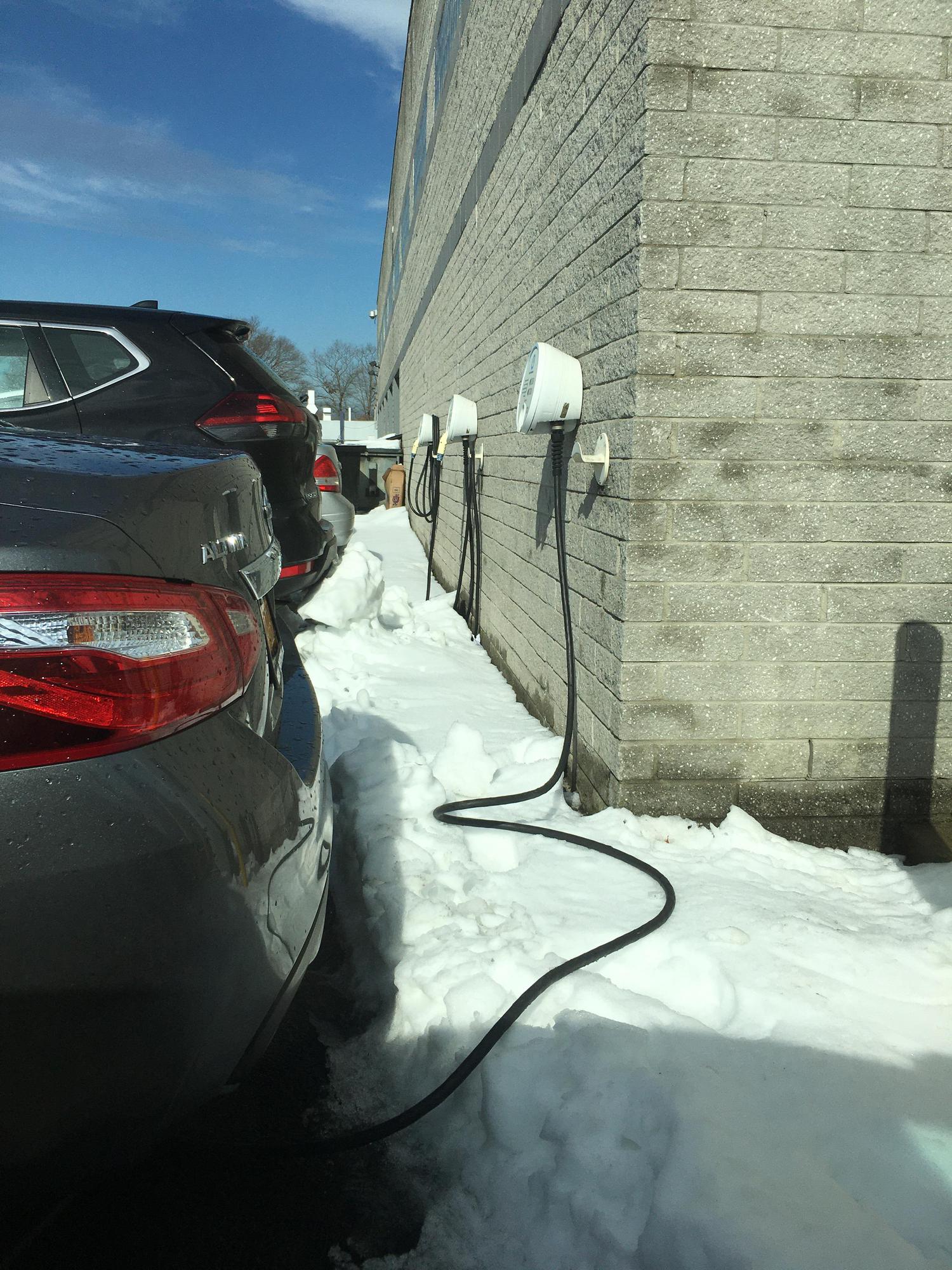 535 Middle Country Rd Parking Lot | St James, NY | EV Station