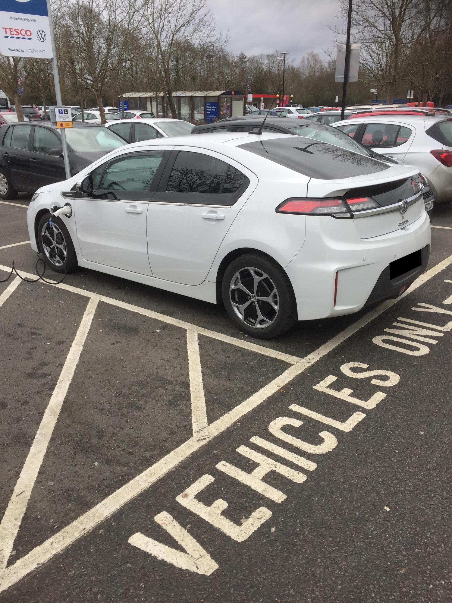 Tesco Superstore Wokingham | 78 Finchampstead Rd, Wokingham, RG40 2NS ...