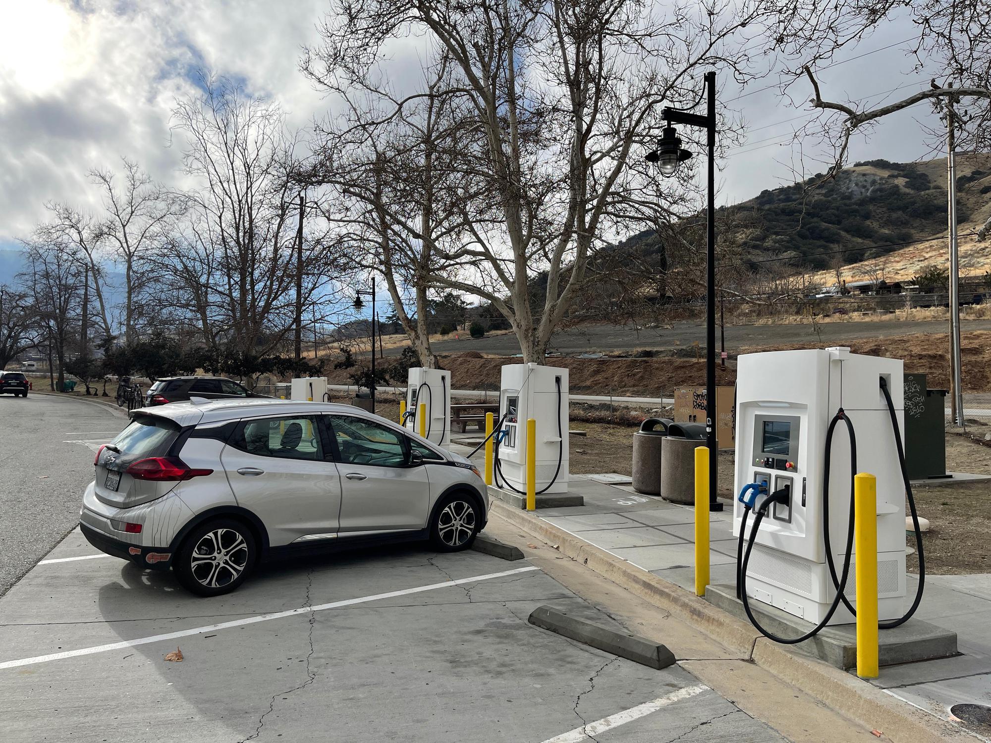 Tejon Pass Rest Area - Southbound | Lebec, CA | EV Station