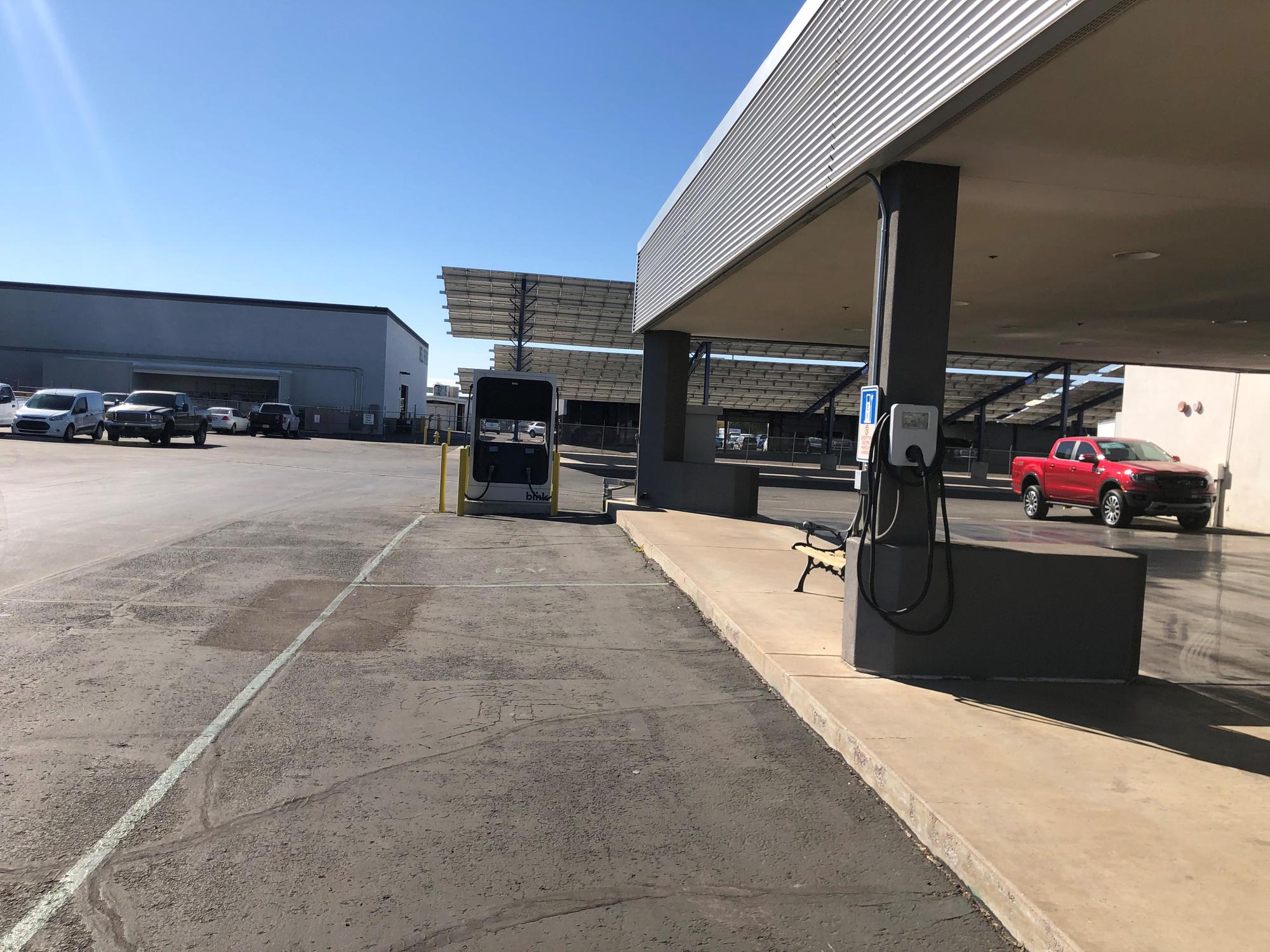 Bell Ford - Front | Phoenix, AZ | EV Station