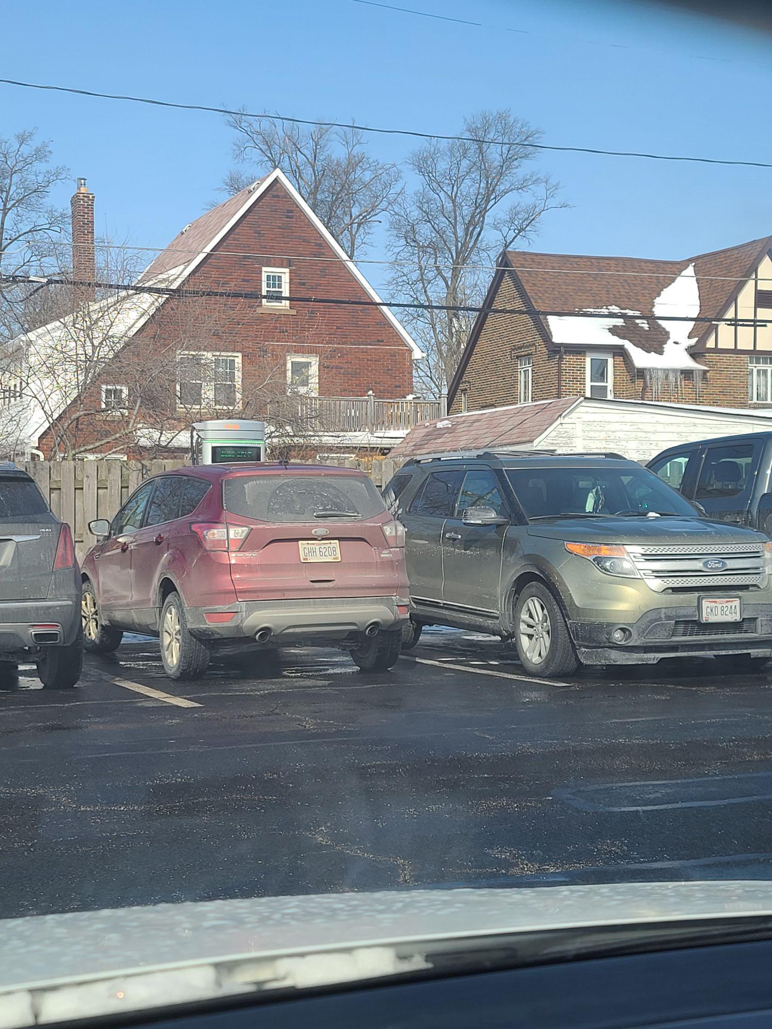 Serpentini Arena Winterhurst | Lakewood, OH | EV Station
