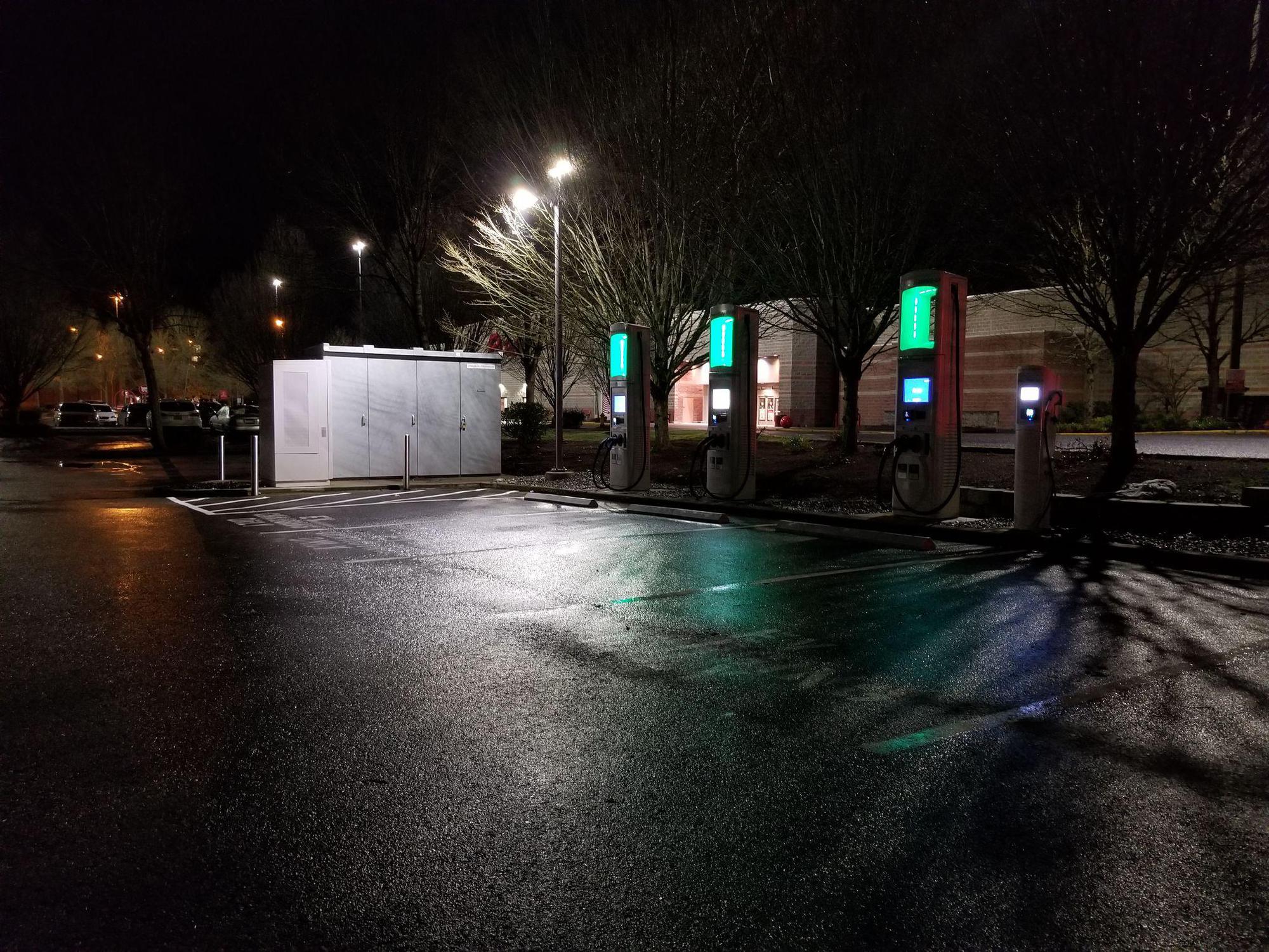 Target | Redmond, WA | EV Station