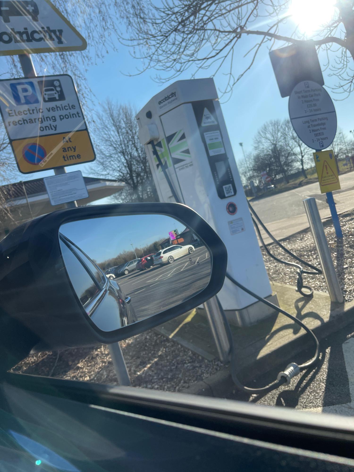 Chieveley Services M4/A34 | Moto Services, M4/A34 Motorway Jct 13 ...