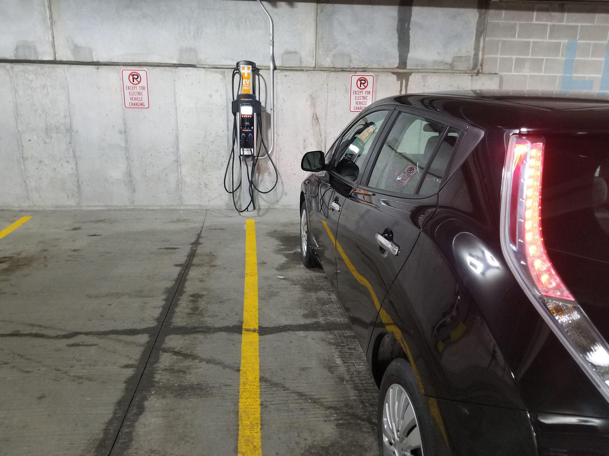 Roberts Commons (RoCo) | Fargo, ND | EV Station