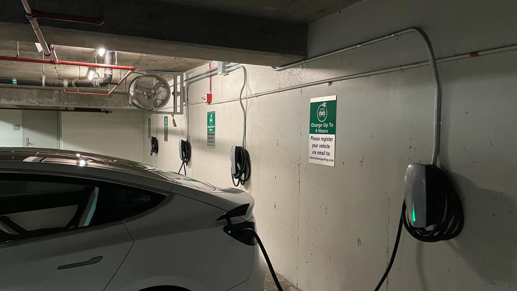 Two Liberty Center | Arlington, VA | EV Station