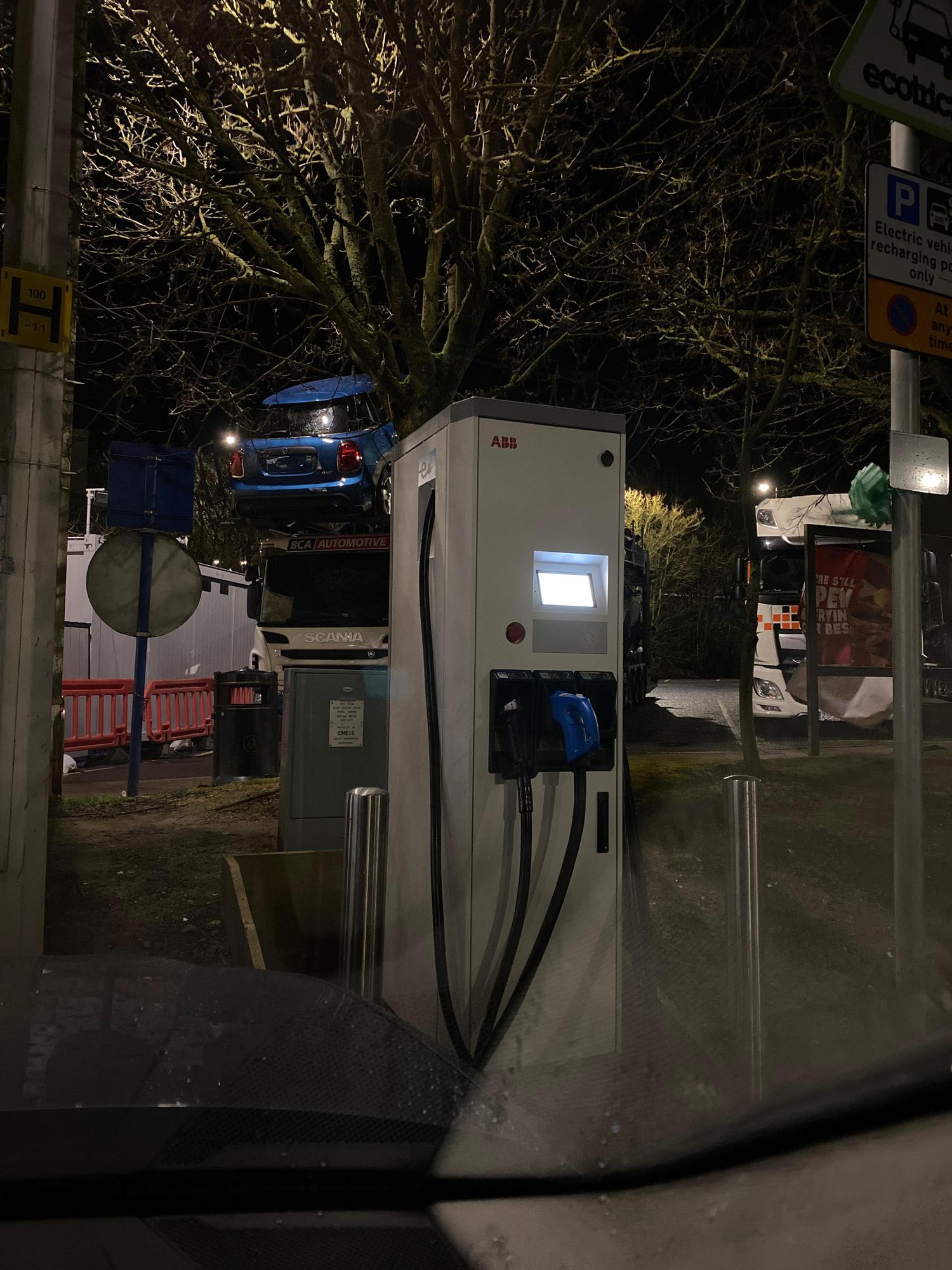 Cherwell Valley Services M40 | Moto Services, M40 Motorway Jct 10 ...