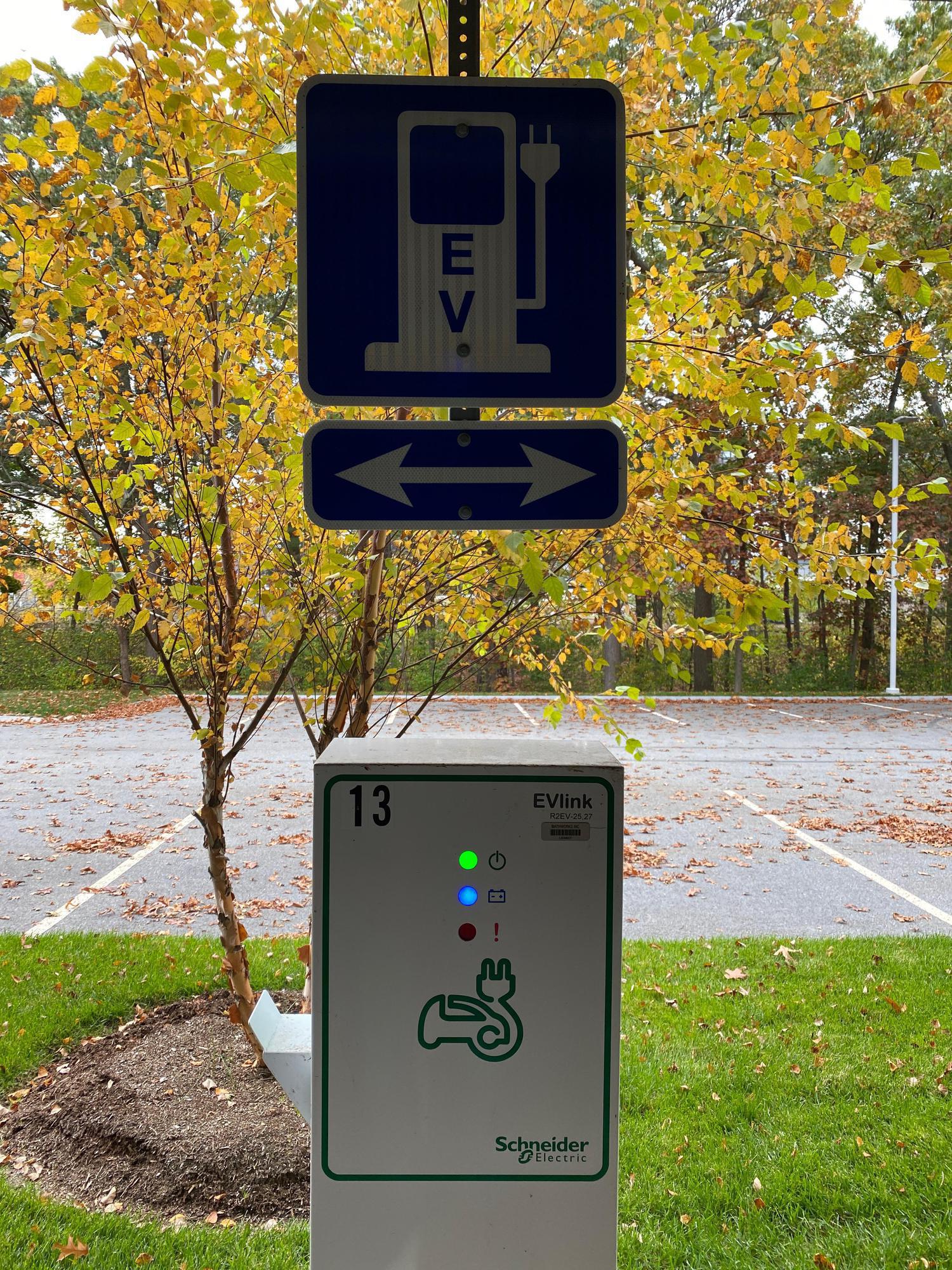 MathWorks Lakeside Campus Employee Garage | Natick, MA | EV Station