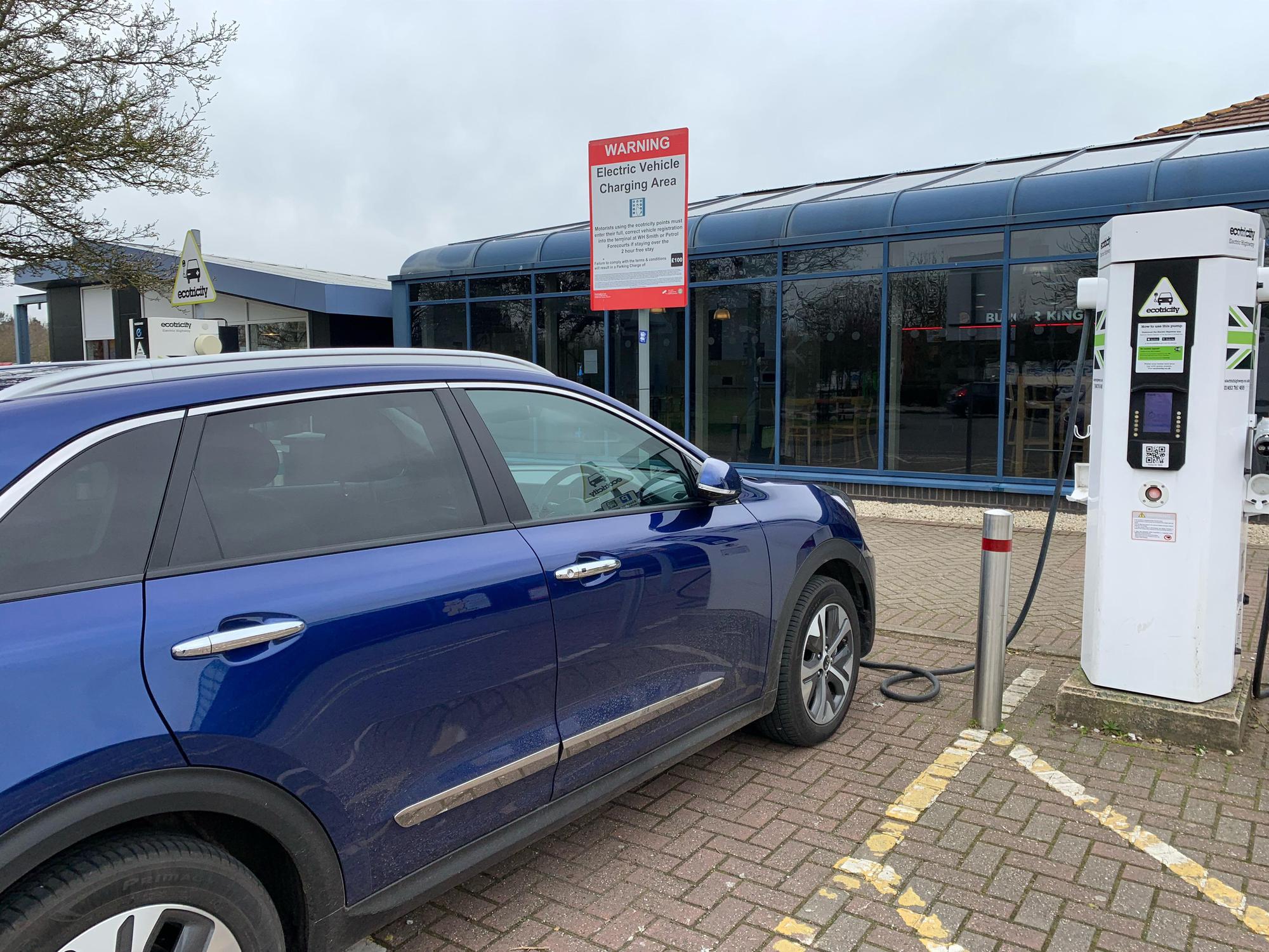 Warwick Southbound Services M40 (1) | Welcome Break Services, M40 ...