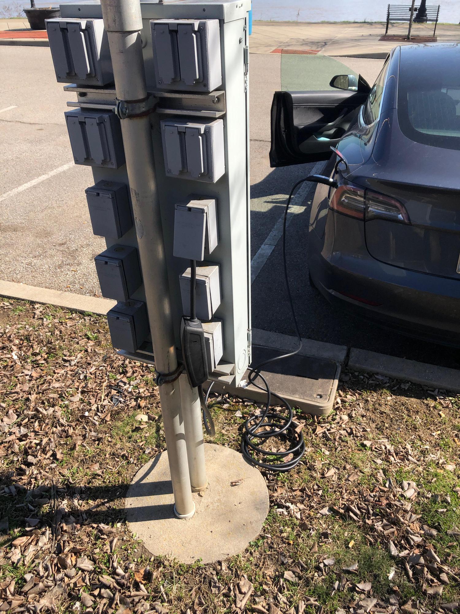 Lesko Park | Aurora, IN | EV Station