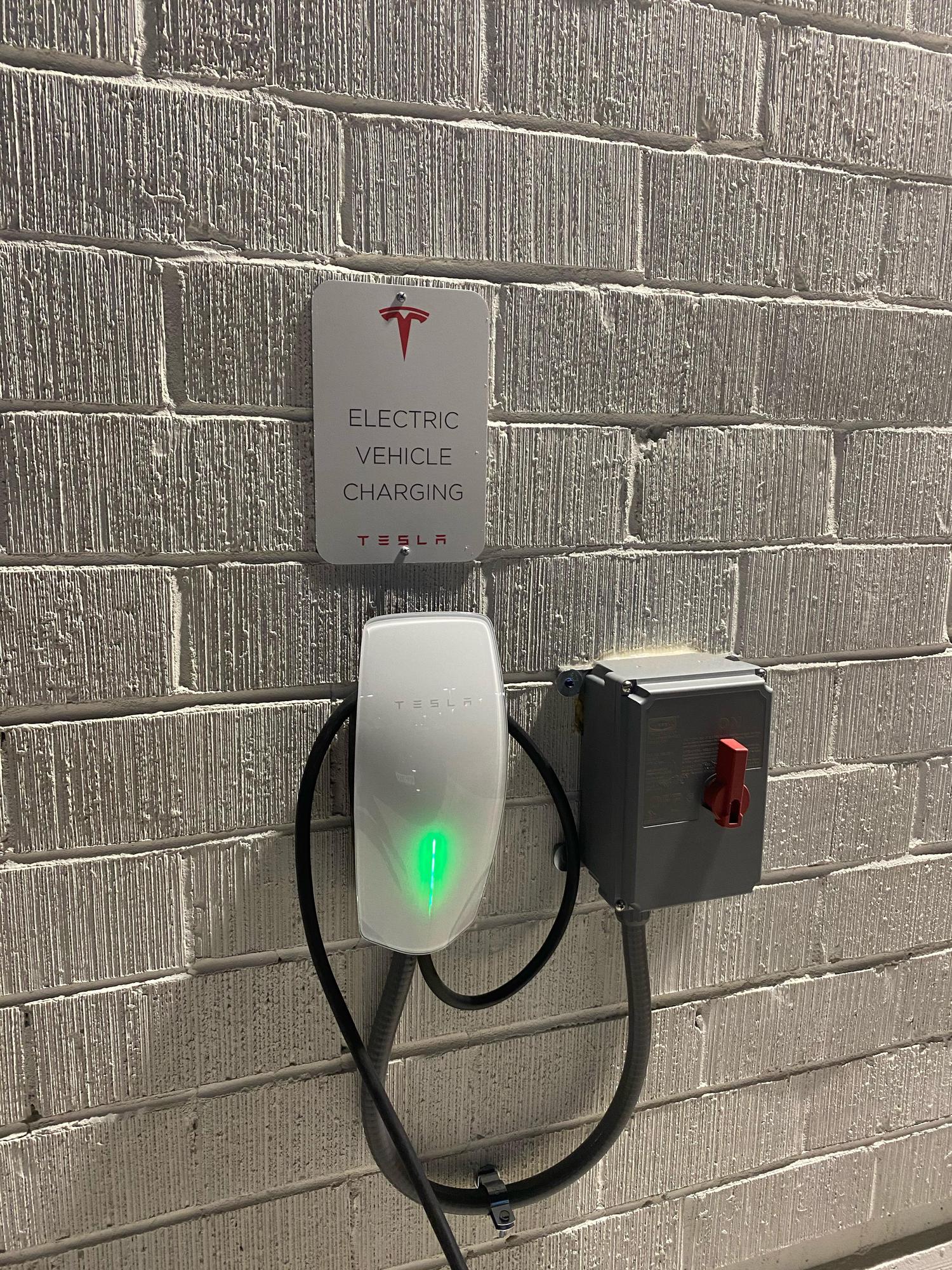 Tesla Service Center (2) | Dallas, TX | EV Station