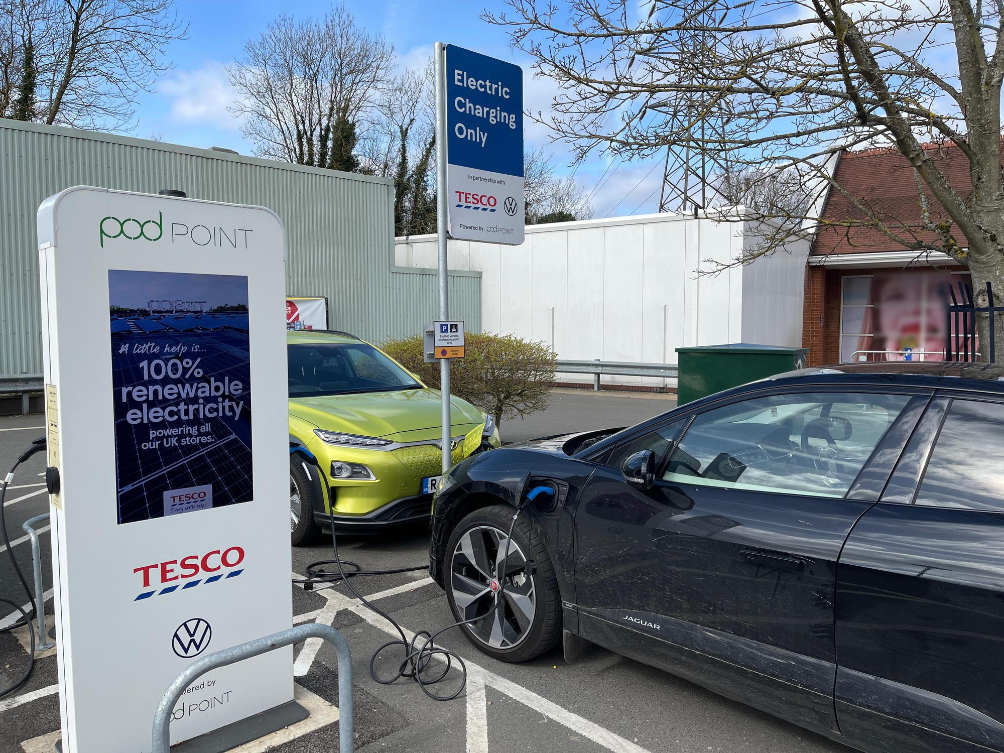 Tesco Superstore Wokingham | 78 Finchampstead Rd, Wokingham, RG40 2NS ...