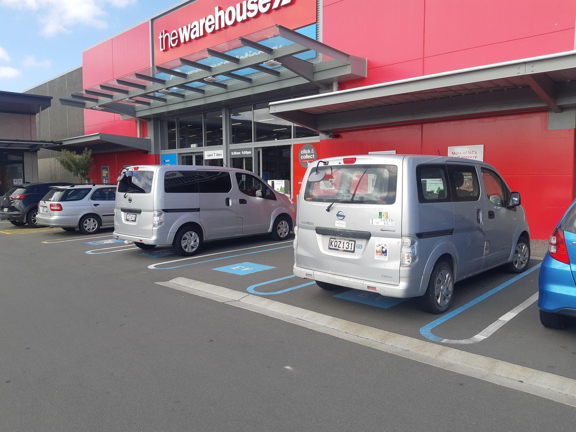 The Warehouse Rolleston | Rolleston, Canterbury | EV Station