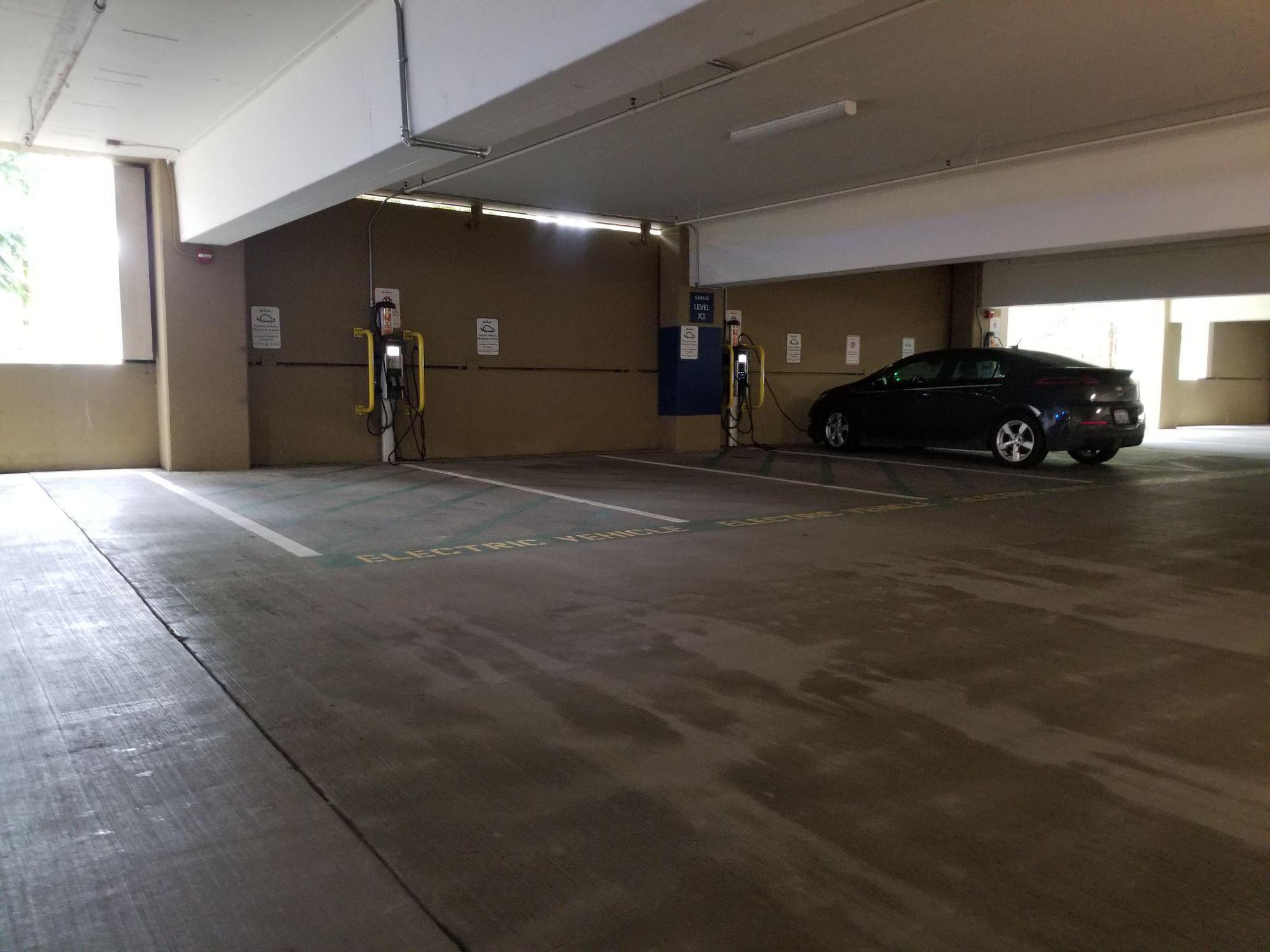Microsoft Building 37 Garage | Redmond, WA | EV Station