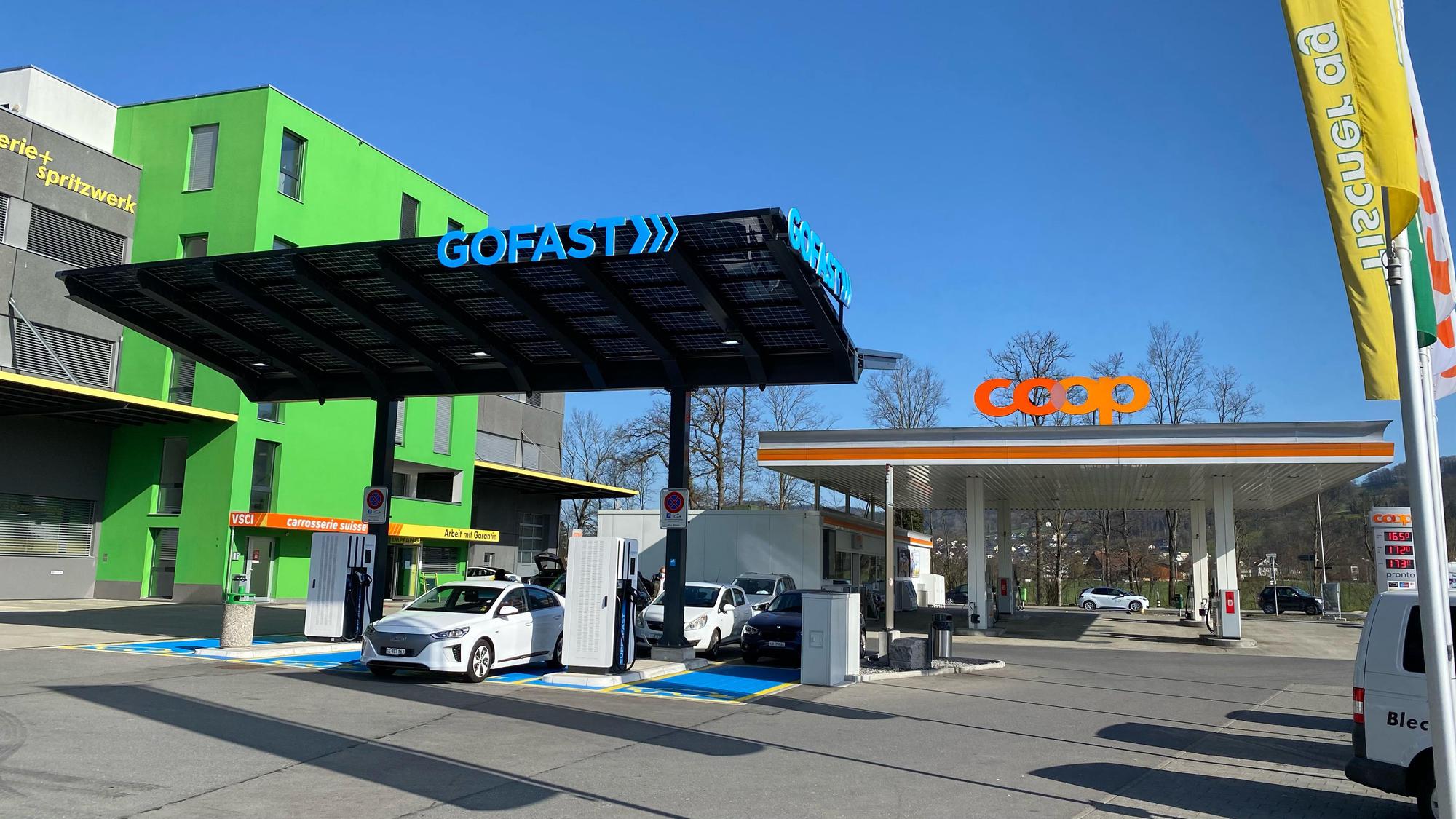 Coop Pronto Shop mit Tankstelle | Schenkon, LU | EV Station