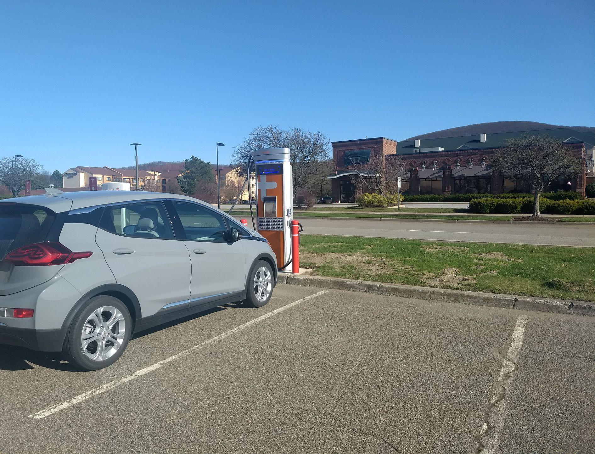 Hudson Valley Towne Center - Regal Fishkill | Fishkill, NY | EV Station