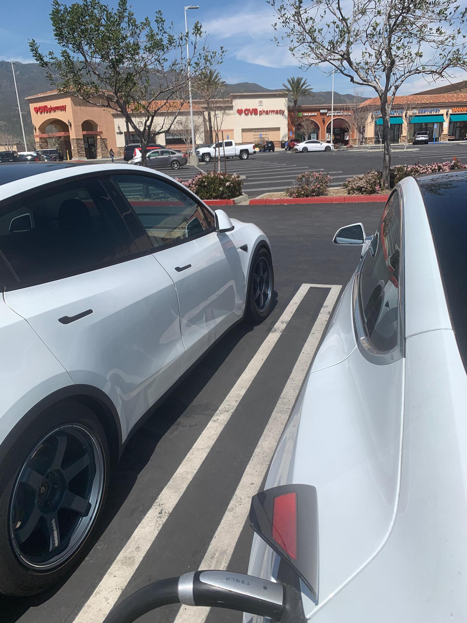Falcon Ridge Town Center | Fontana, CA | EV Station
