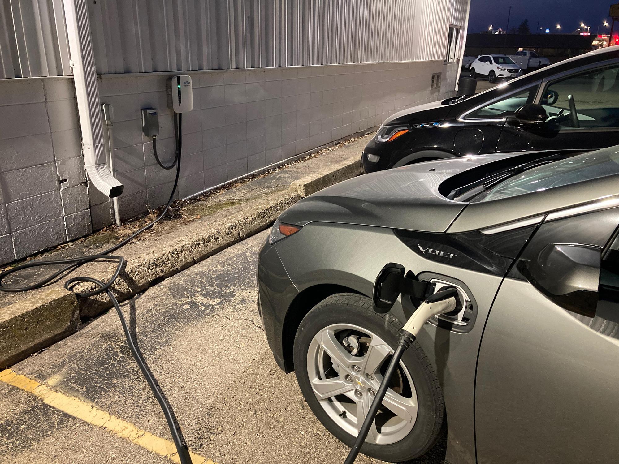 Napleton Chevrolet Buick | Columbus, WI | EV Station