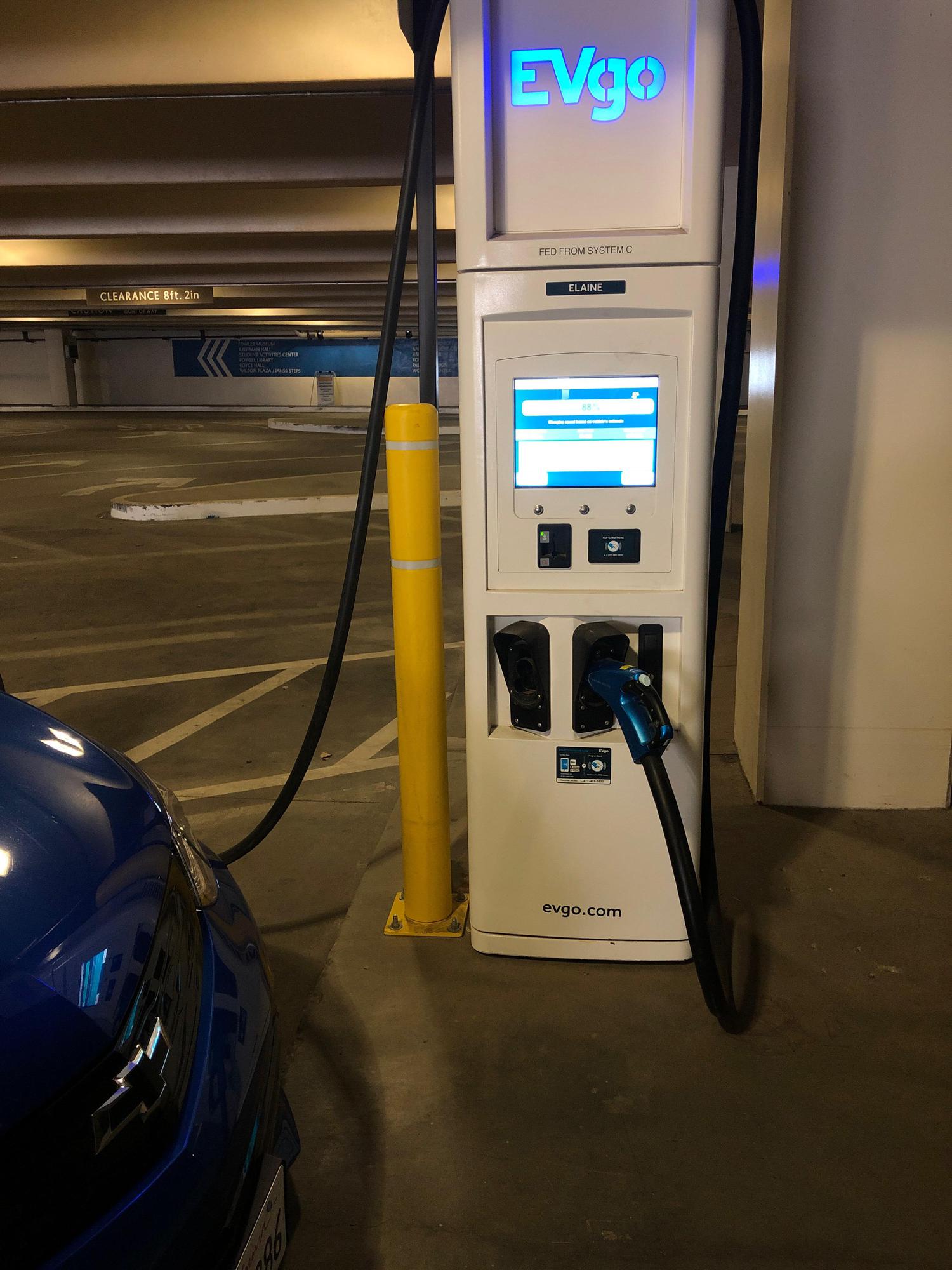 UCLA - Parking Structure 4 | Los Angeles, CA | EV Station