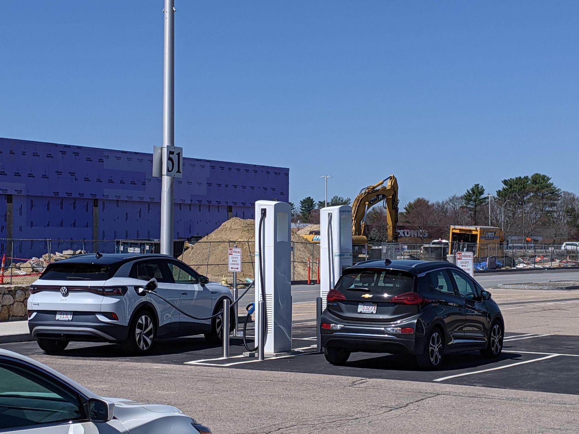Burlington Mall - Primark | Burlington, MA | EV Station