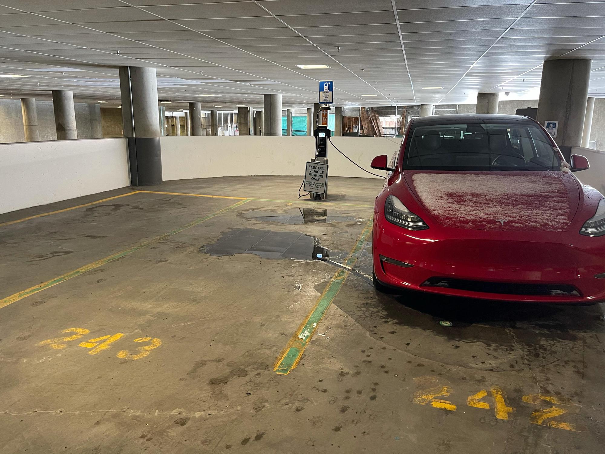 WSU - Holland & Terrell Library | Pullman, WA | EV Station