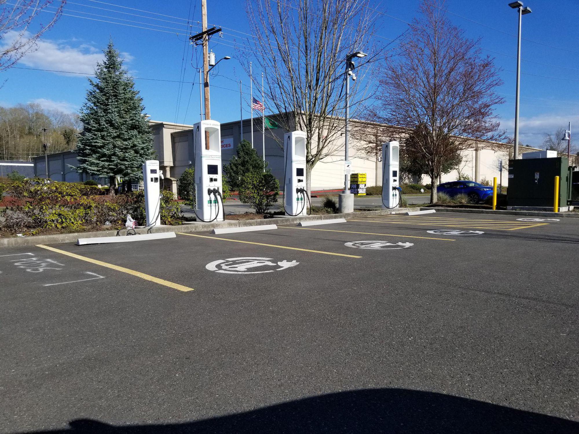 Target | Renton, WA | EV Station
