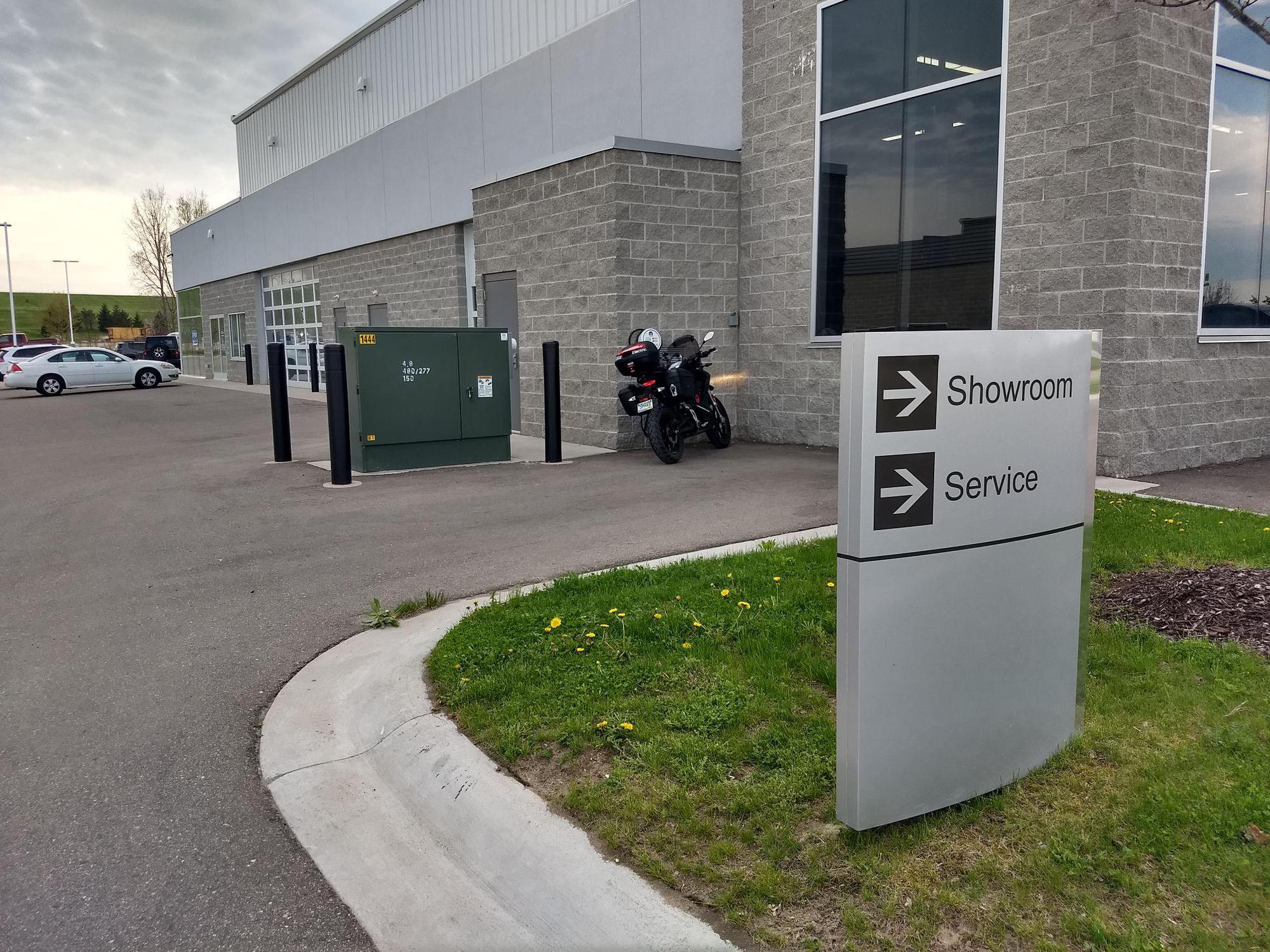 Betten Baker Chevrolet Buick | Coopersville, MI | EV Station