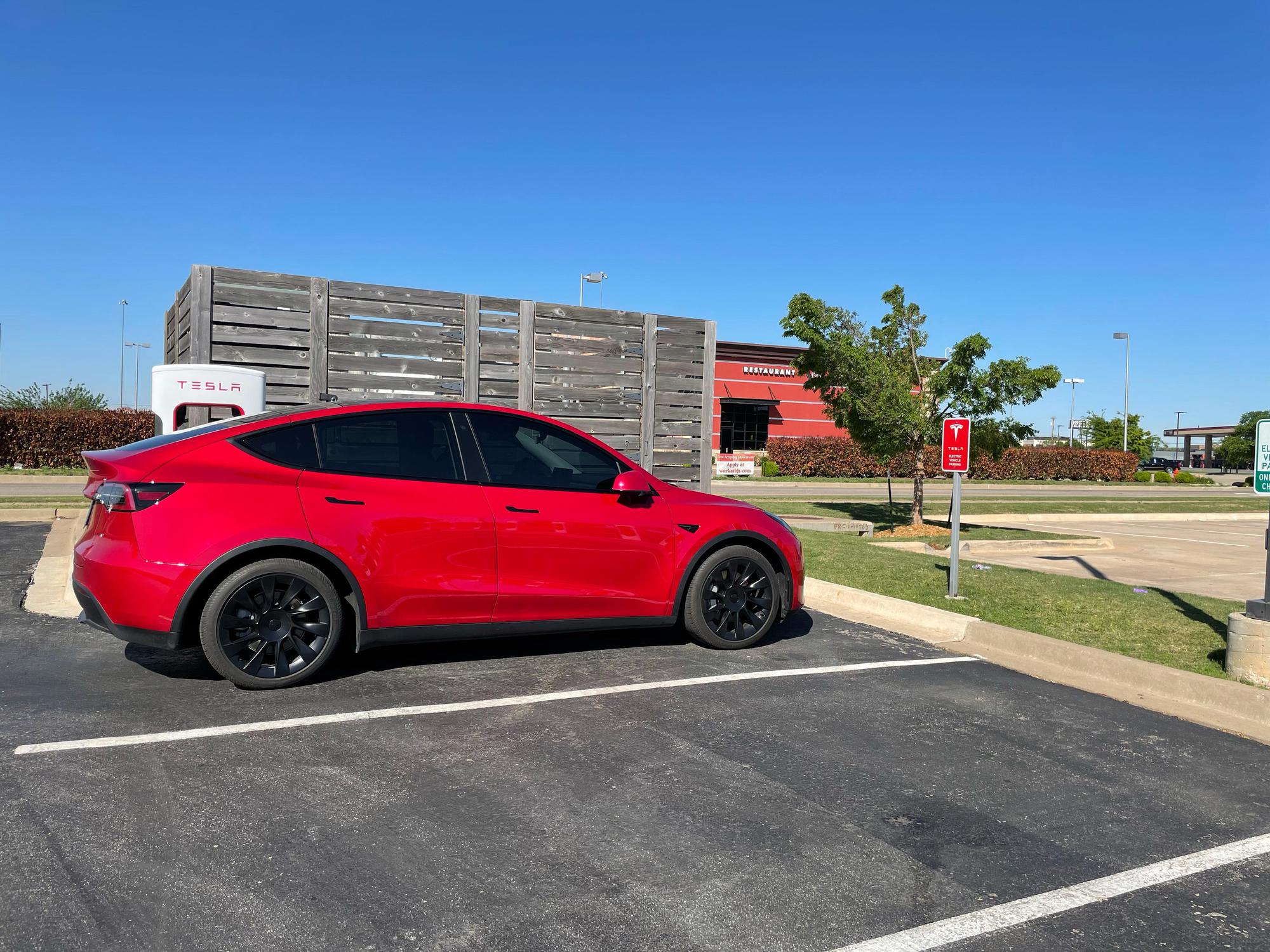 OKC Outlets | Oklahoma City, OK | EV Station