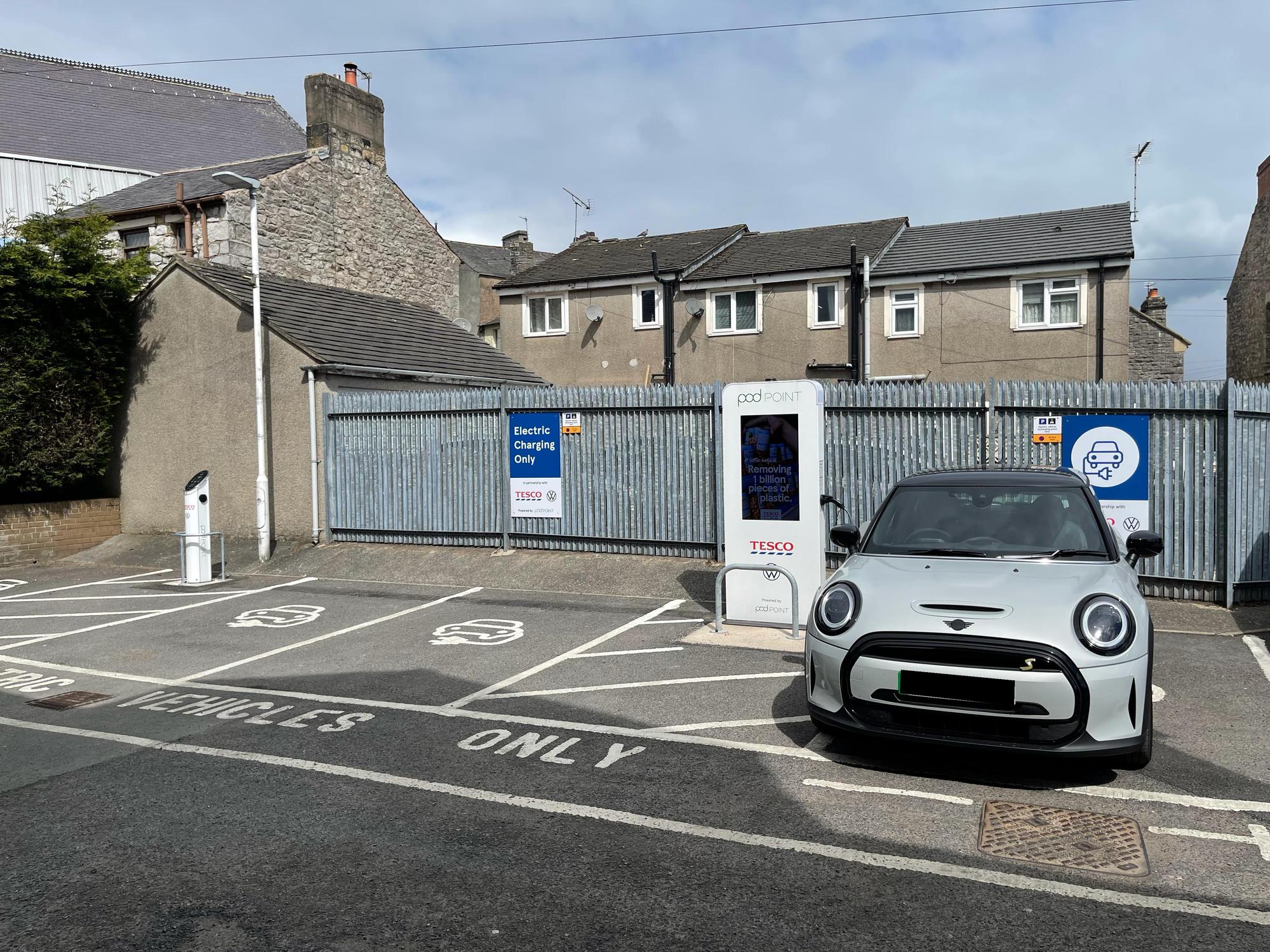 Tesco Superstore Clitheroe | Duck St, Clitheroe, BB7 1LP, United ...