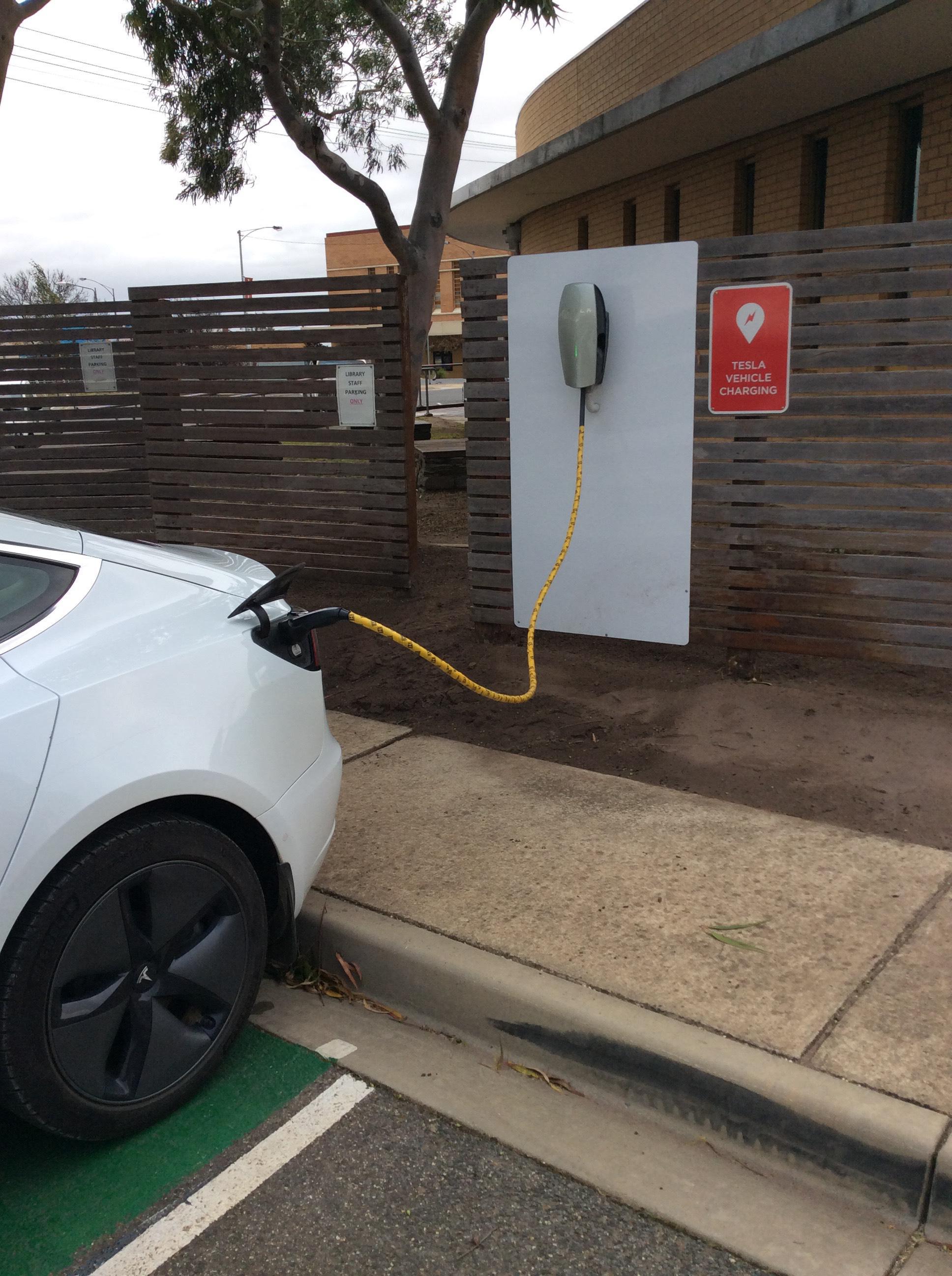 Central Highlands Library | Ararat, VIC | EV Station