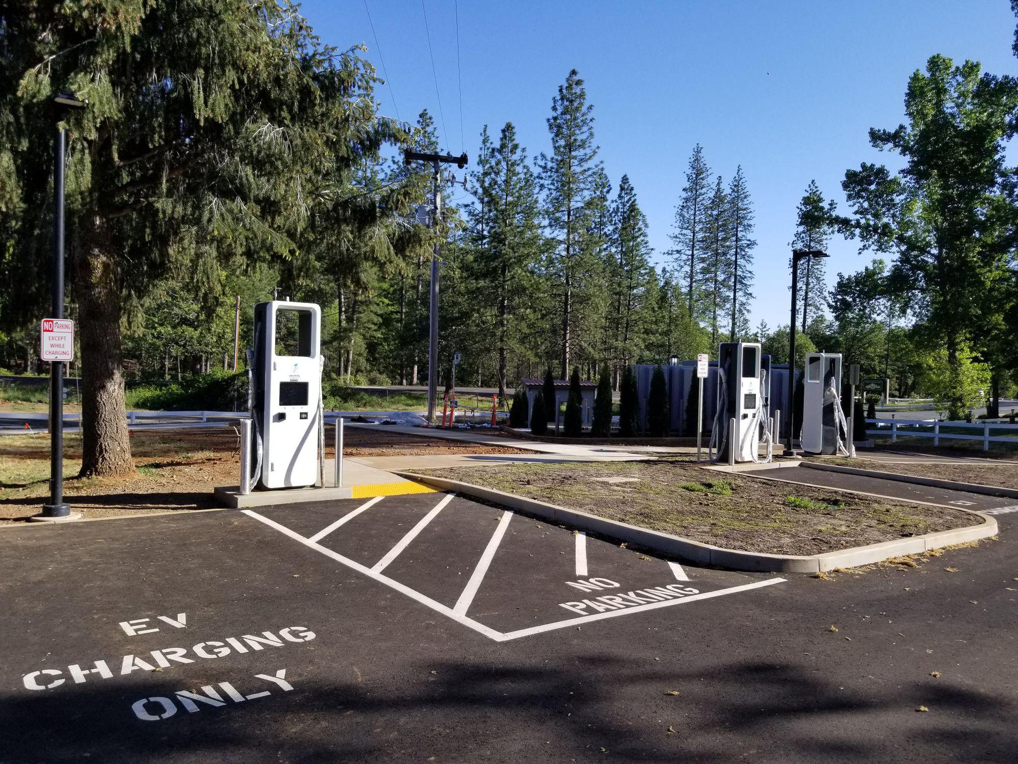 Yosemite Westgate Lodge/Buck Meadows Lodge | Buck Meadows, CA | EV Station