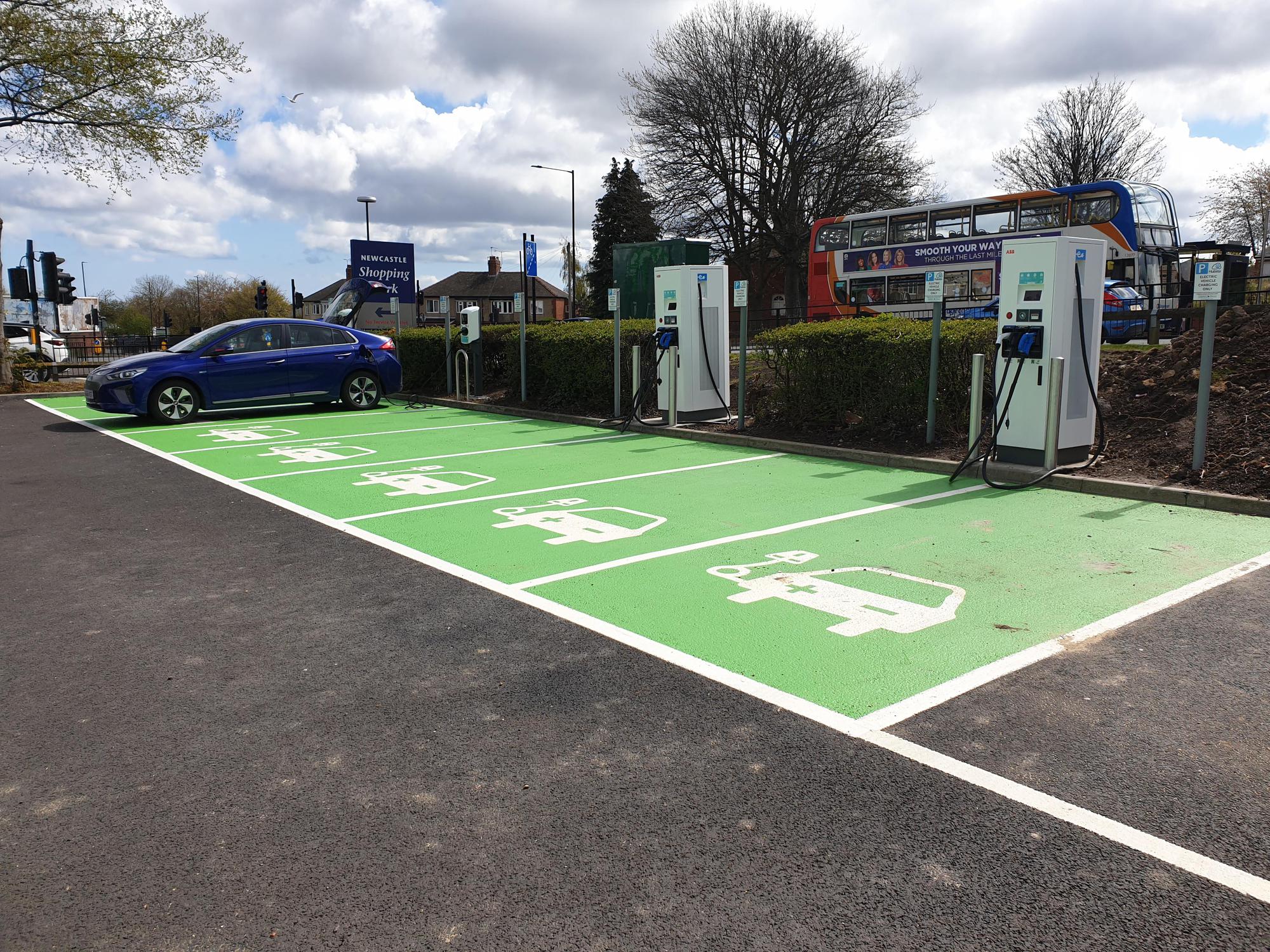 Newcastle Shopping Park (1) | Asda, Newcastle upon Tyne NE6 2XN, UK ...