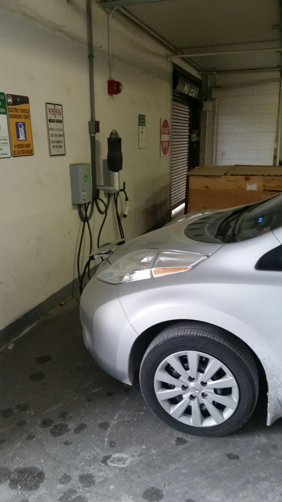 UWM - EMS Garage | Milwaukee, WI | EV Station