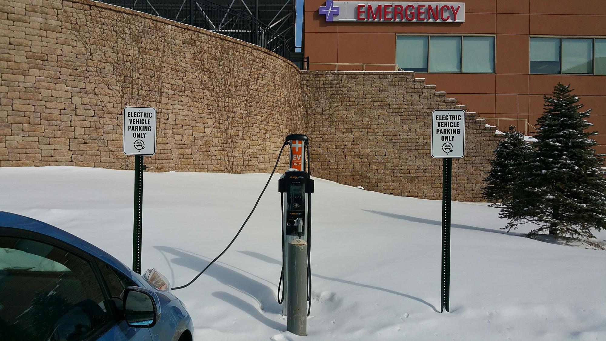 Advocate Sherman Hospital | Elgin, IL | EV Station