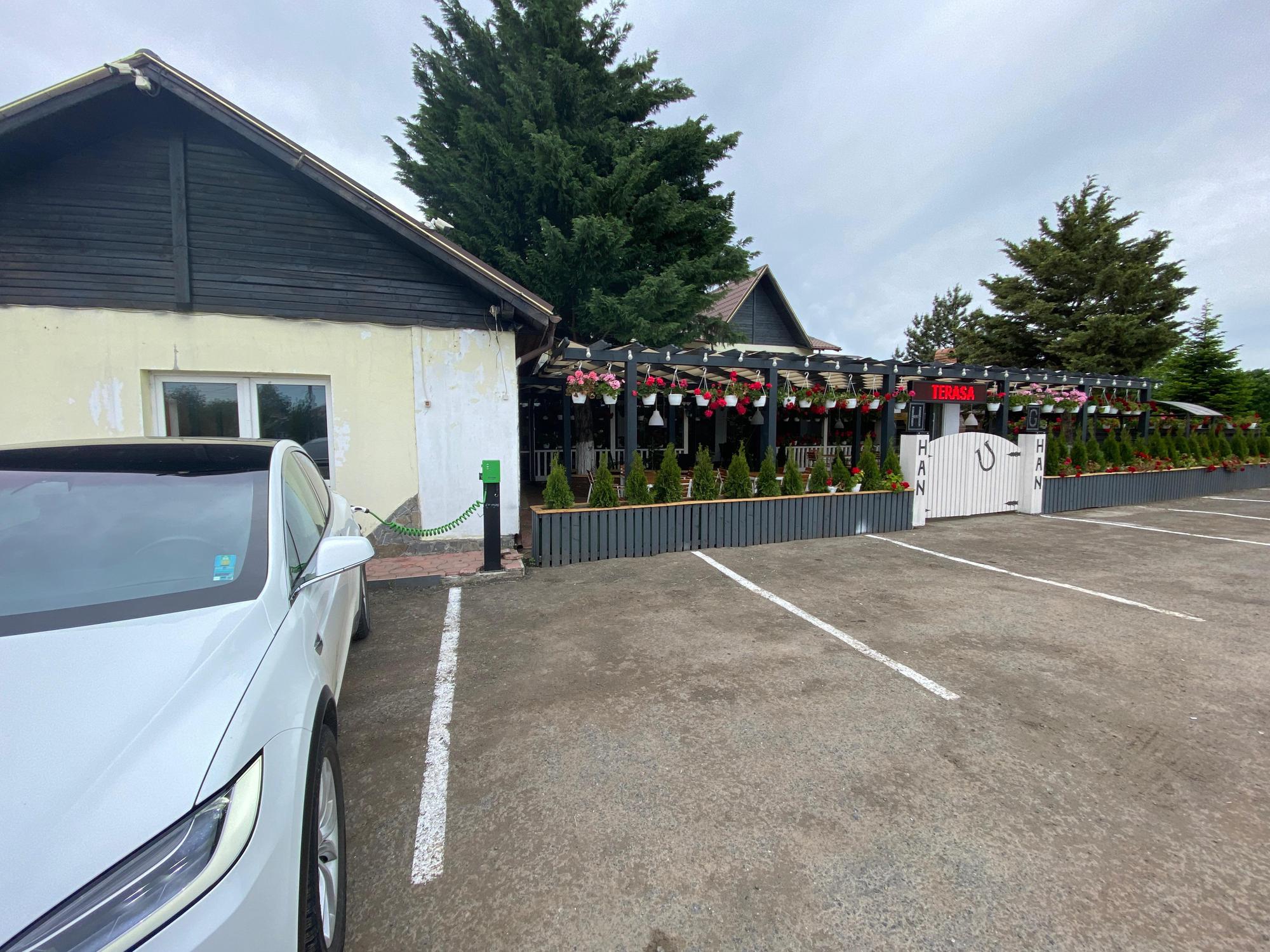 Hanul Galben | Conţeşti, DB | EV Station