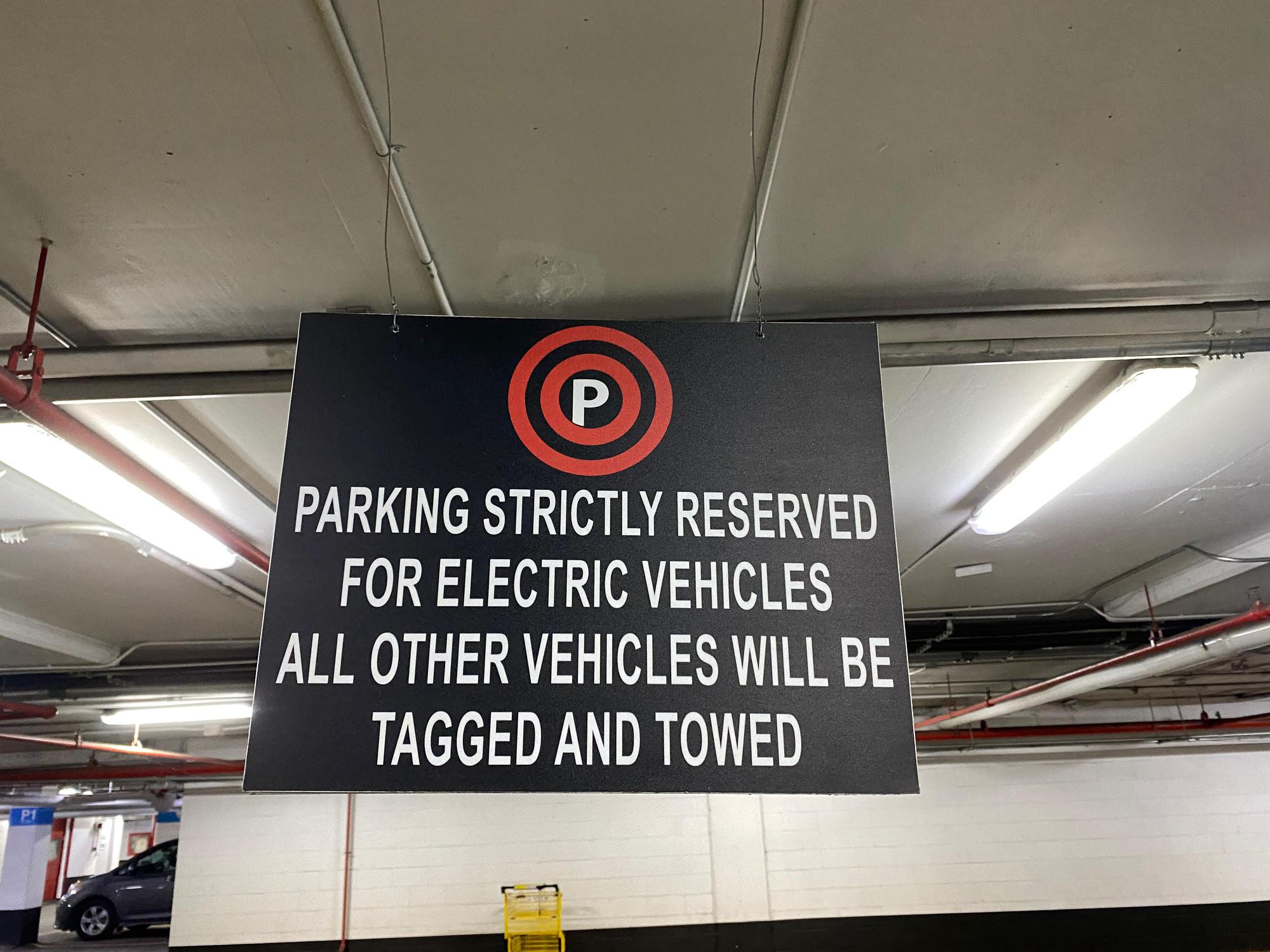 Target Park at Huntley Street Apartments | Toronto, ON | EV Station